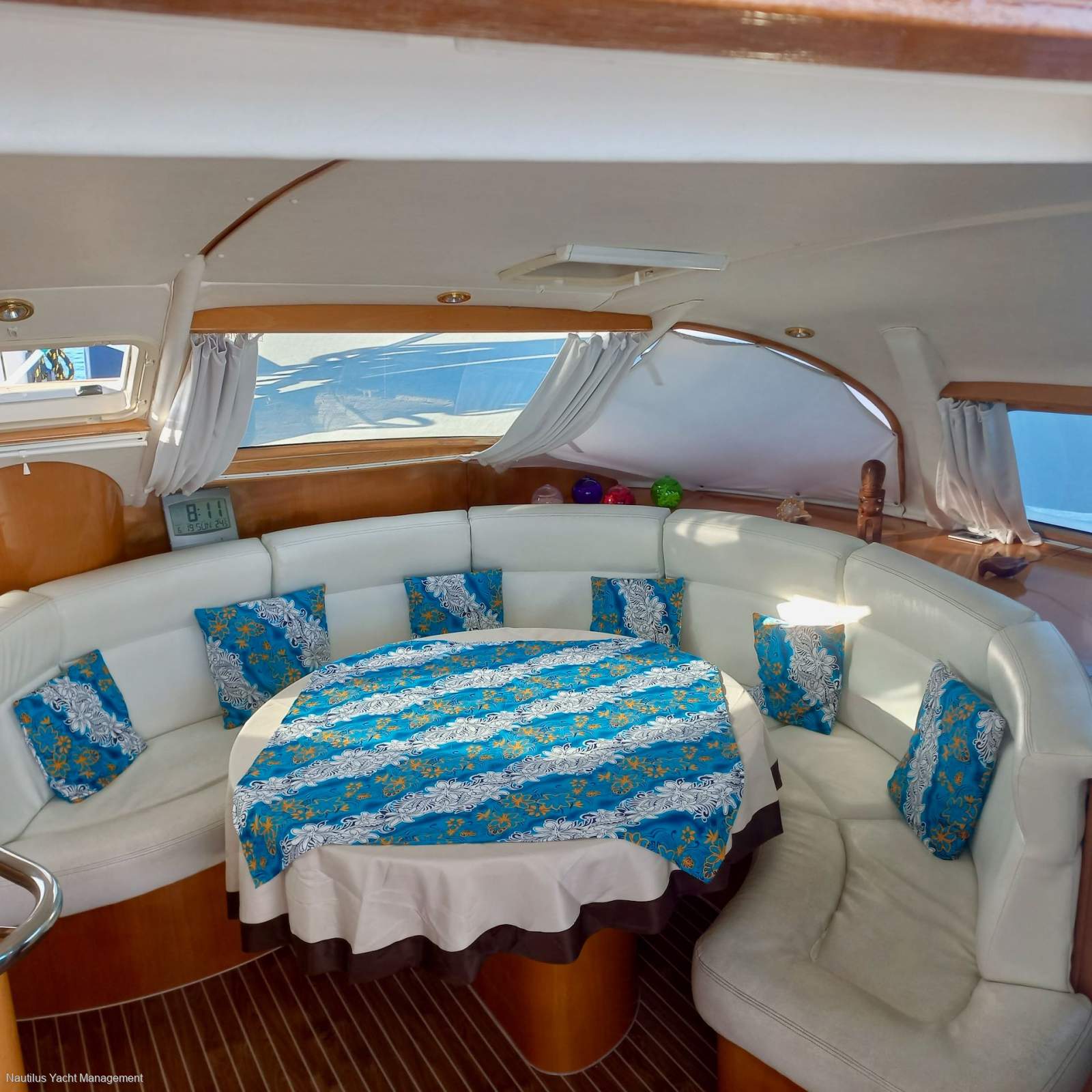 Used Privilege 435 Easy Cruise Model. 4 Cabins / 2 Hds. for Sale ...