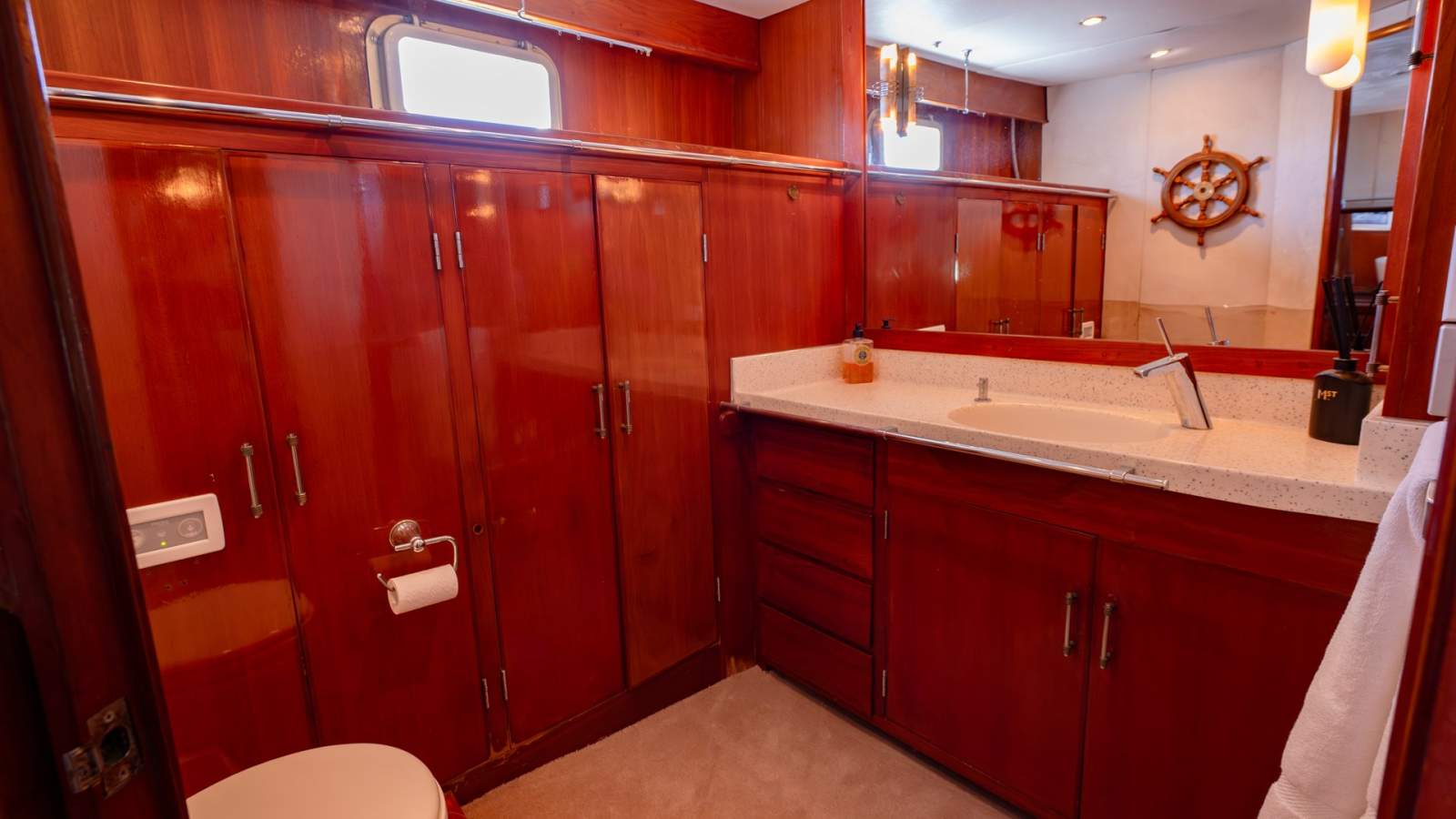 Used Defever 68 Flybridge for Sale | Boats For Sale | Yachthub