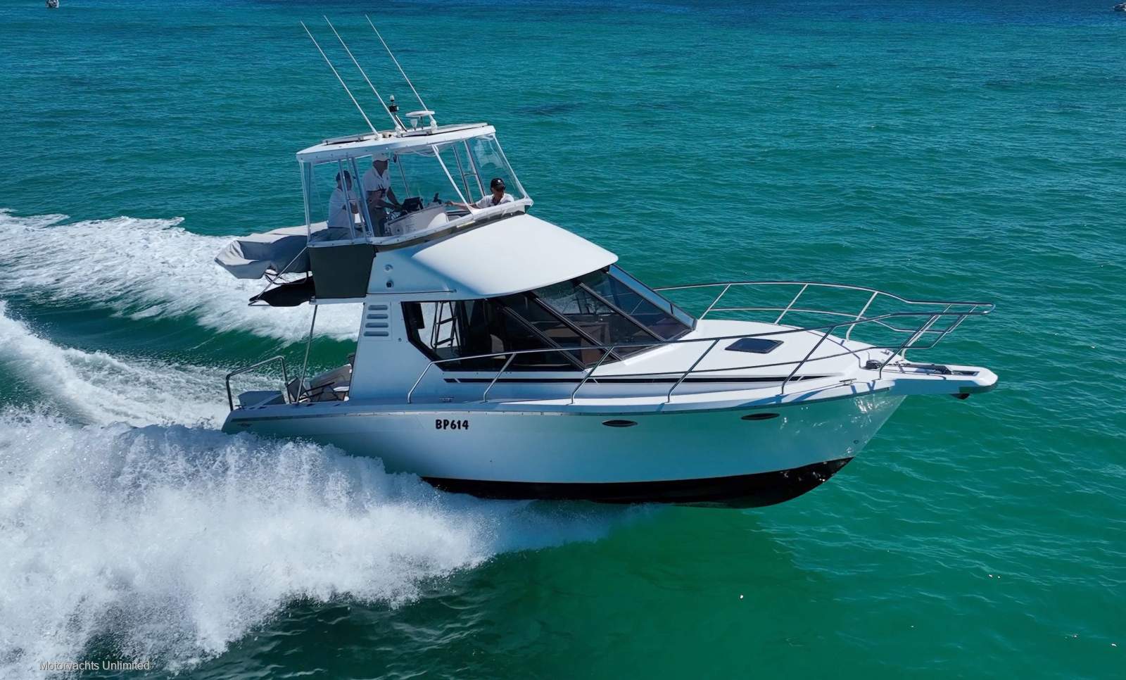 Used Commodore 33 Flybridge Twin Cabin Cruiser Very Rare Twin Cummins ...