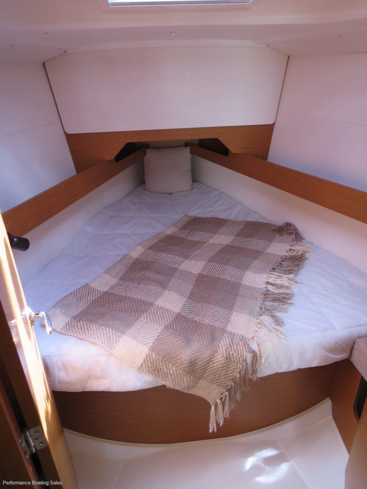 Used Jeanneau Sun Odyssey 349 for Sale | Yachts For Sale | Yachthub