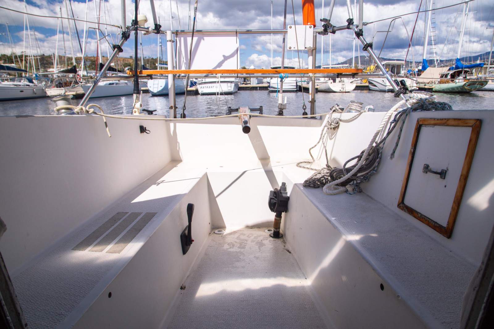 Doven 30 CAPABLE AND COMFORTABLE CRUISER/RACER For Sale | Derwent Boat ...