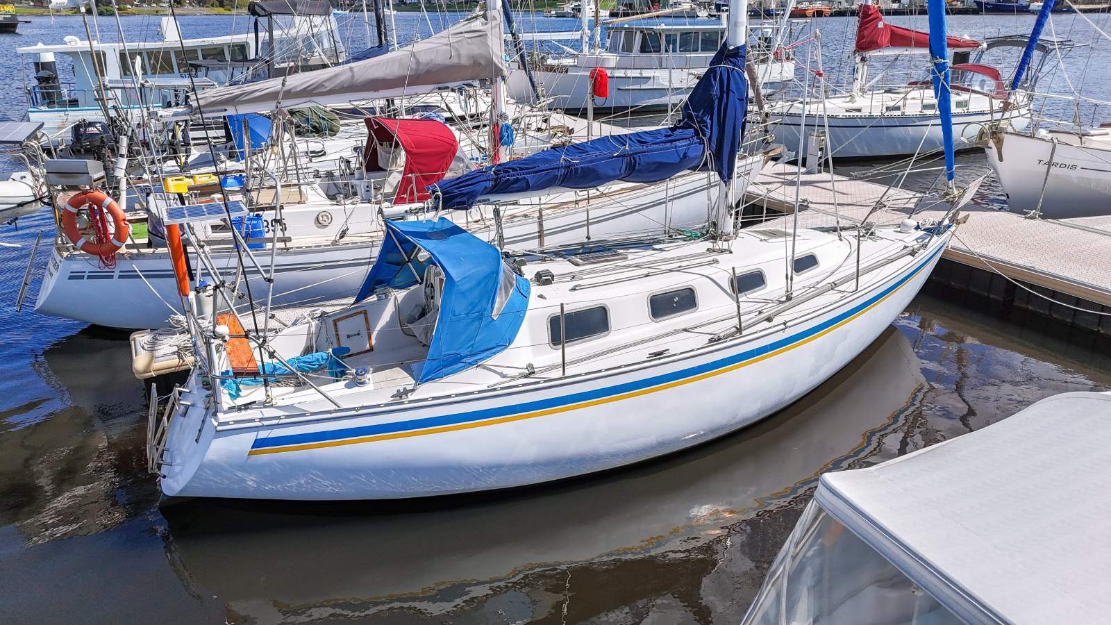 Doven 30 CAPABLE AND COMFORTABLE CRUISER/RACER For Sale | Derwent Boat ...