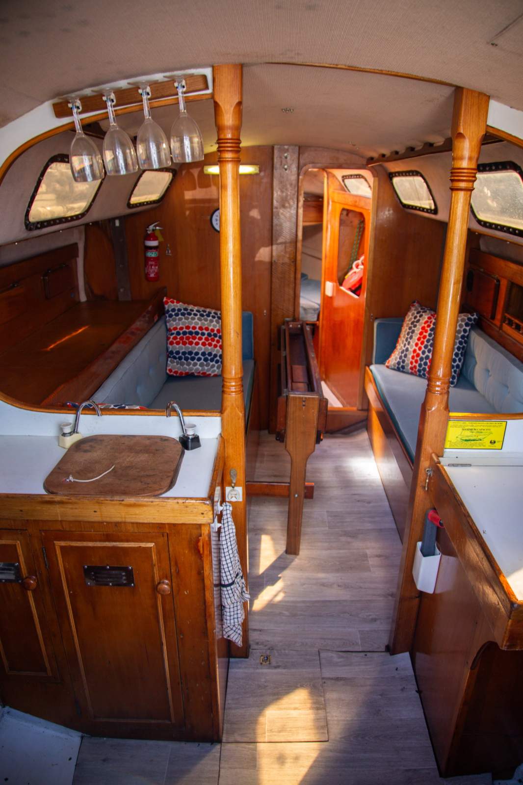 Doven 30 CAPABLE AND COMFORTABLE CRUISER/RACER For Sale | Derwent Boat ...