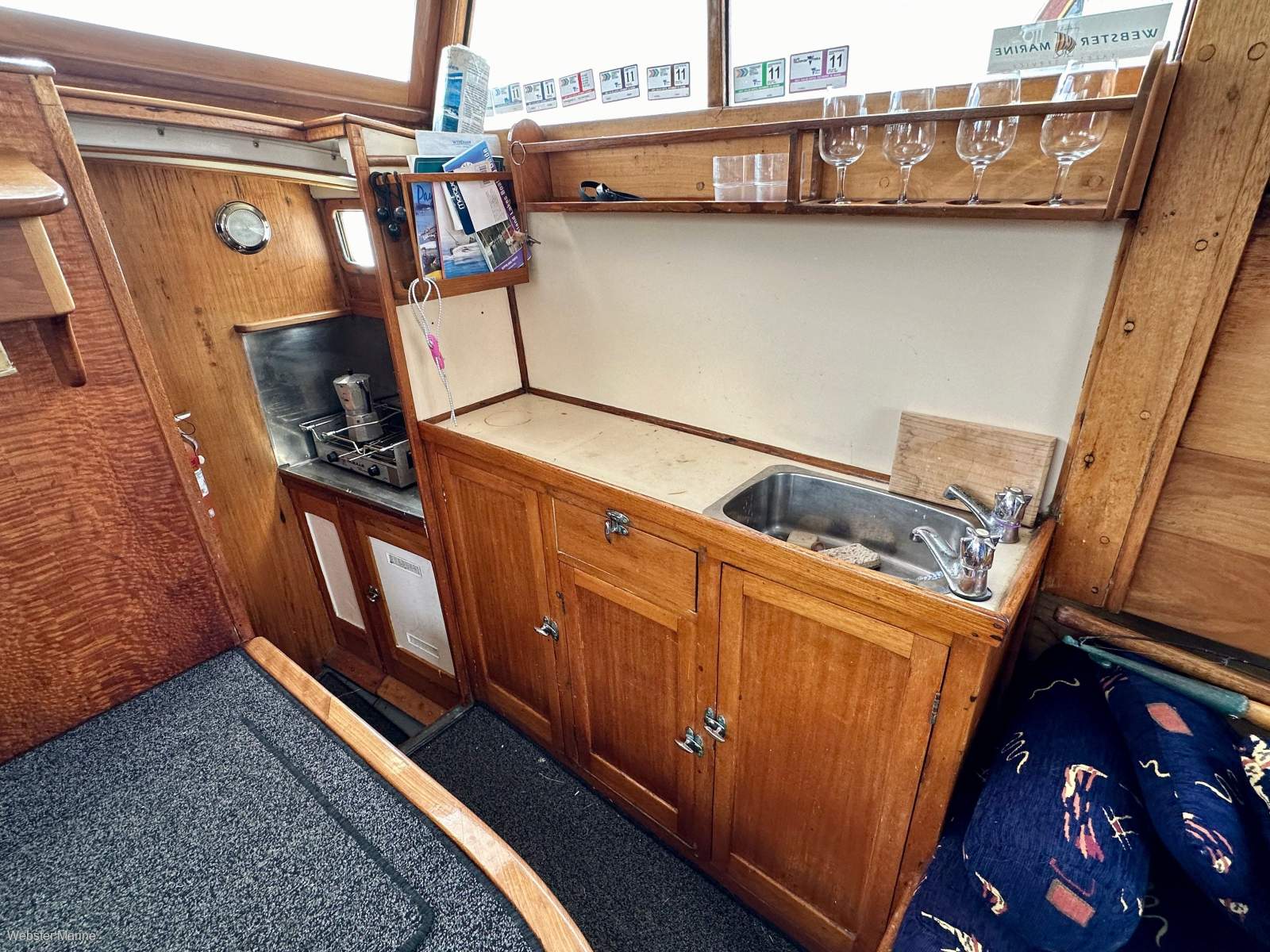 Halvorsen 25 Standard Cruiser For Sale | Webster Marine