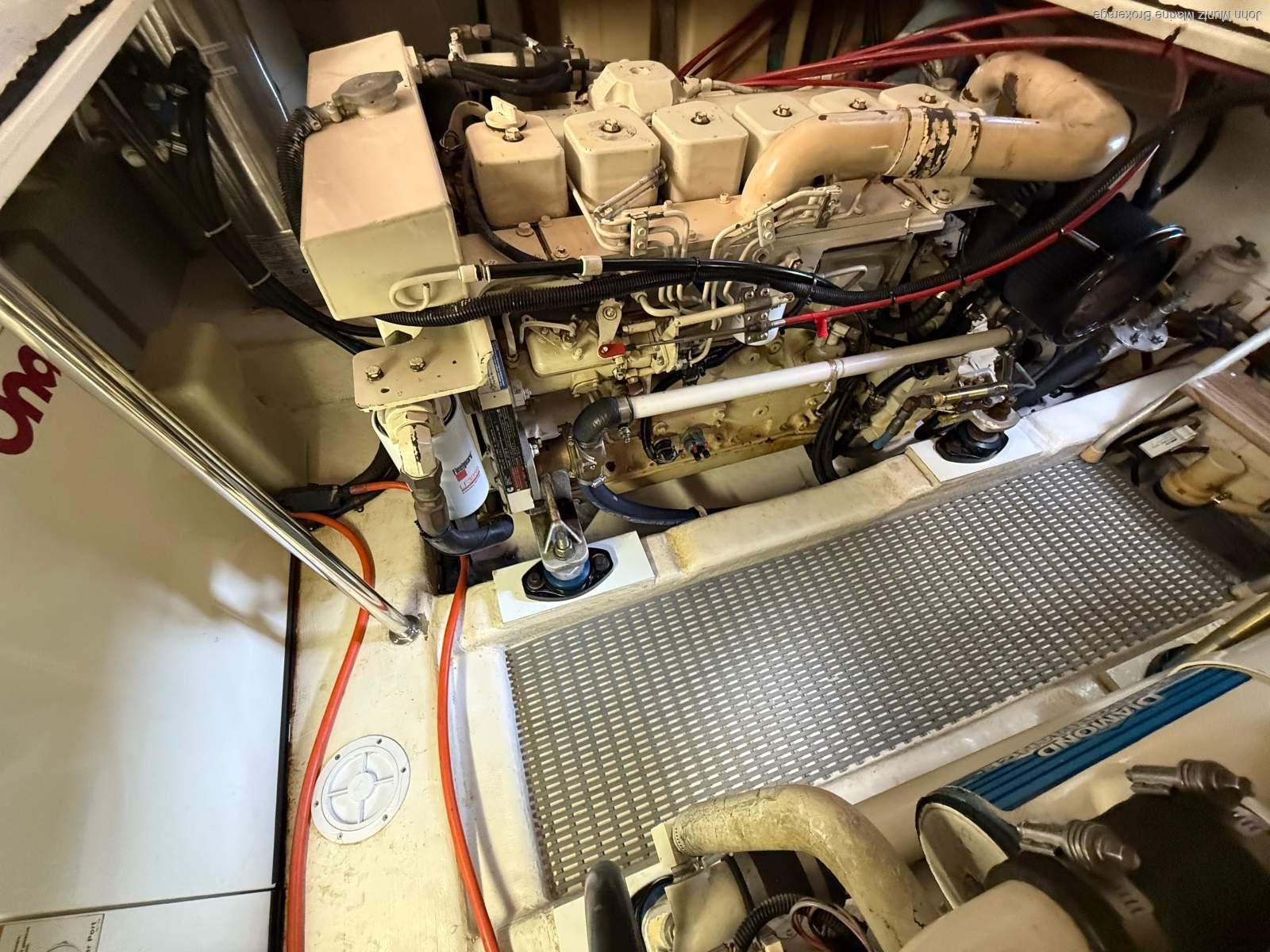Riviera 3350 Flybridge For Sale | John Muntz Marine Brokerage