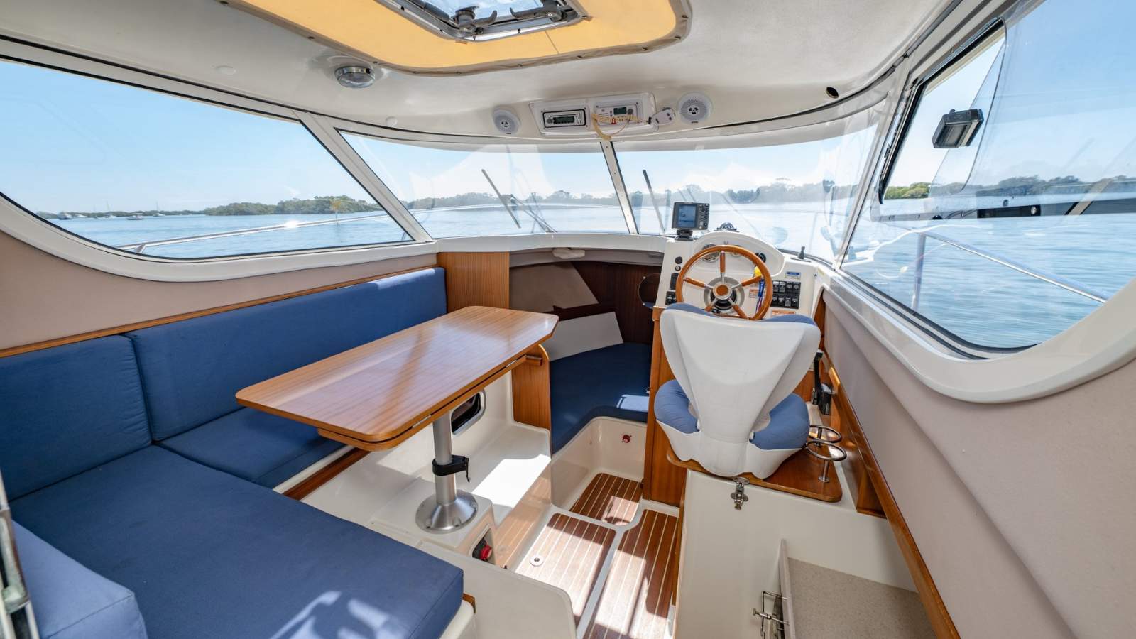 Used Arvor 700 Weekender for Sale | Boats For Sale | Yachthub