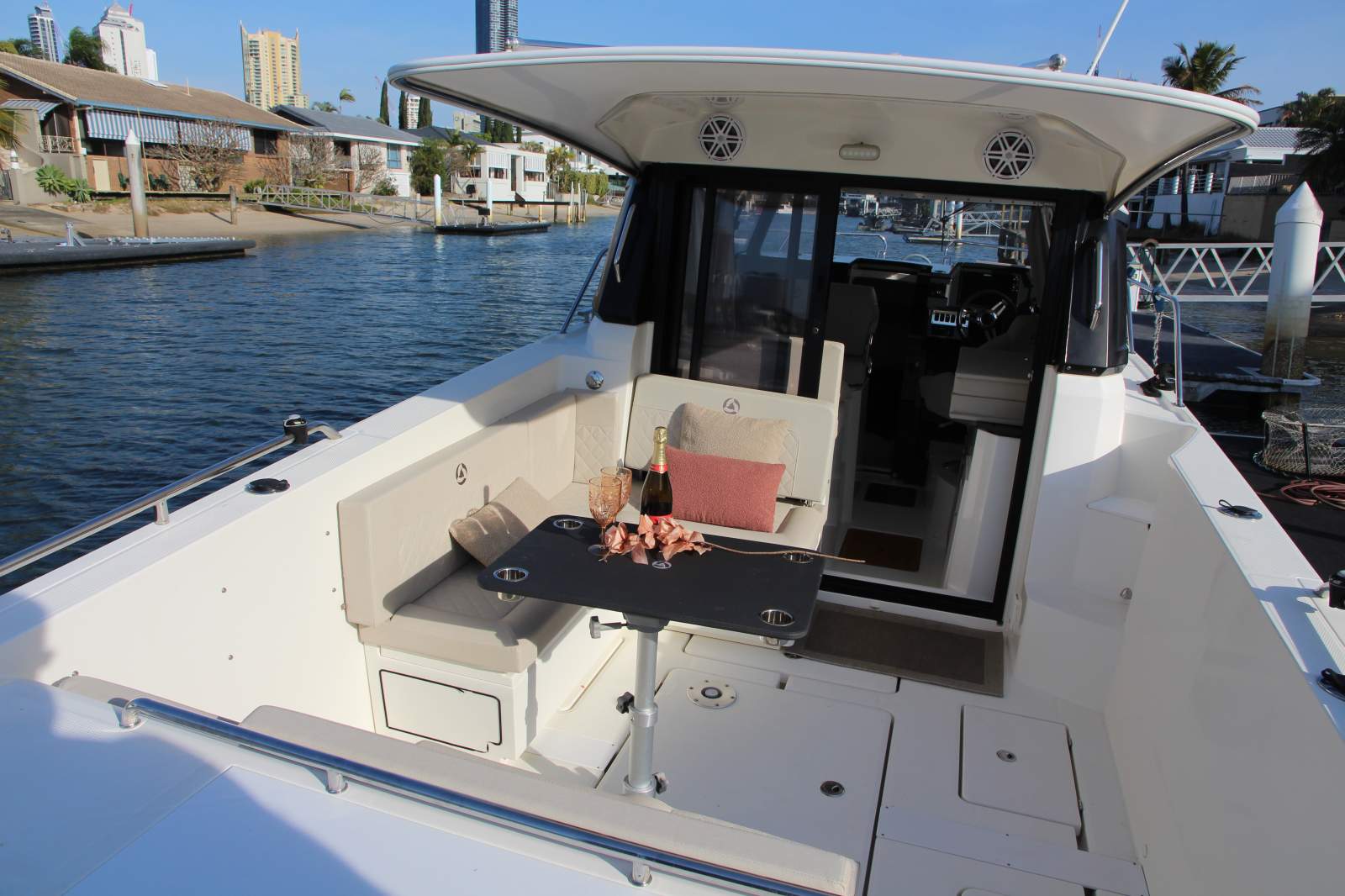Used Parker 920 Explorer Max for Sale | Boats For Sale | Yachthub