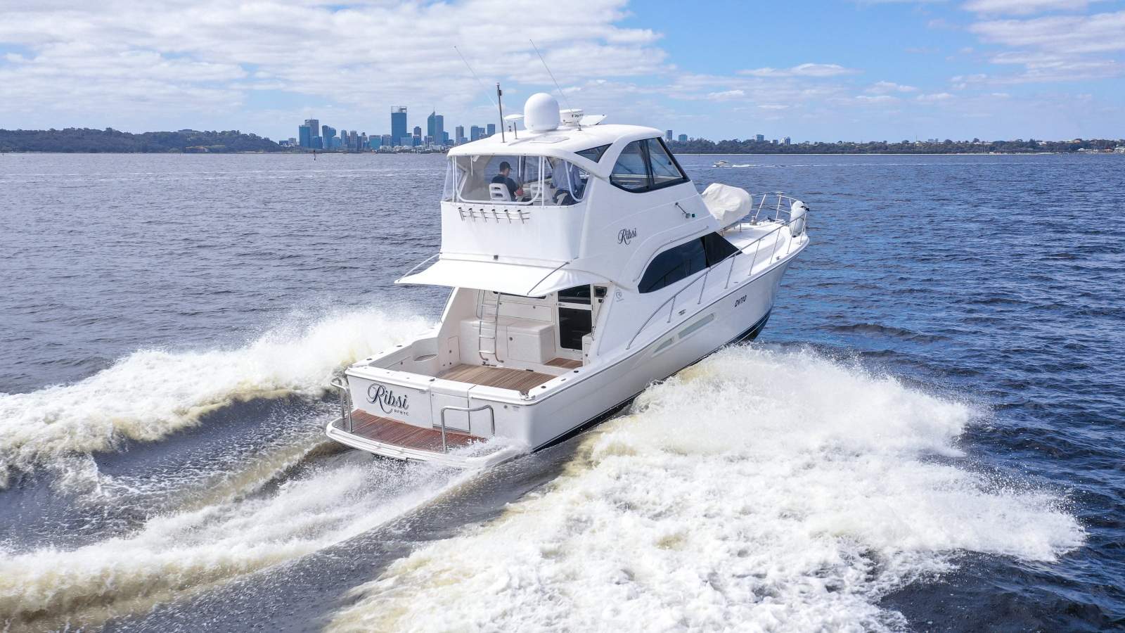 Used Riviera 47 Enclosed Flybridge for Sale | Boats For Sale | Yachthub