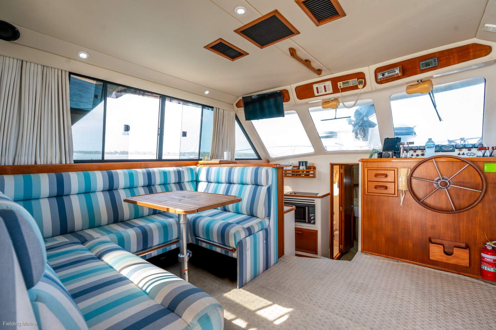 Used Riviera 36 Flybridge (twin Cabin) for Sale | Boats For Sale | Yachthub