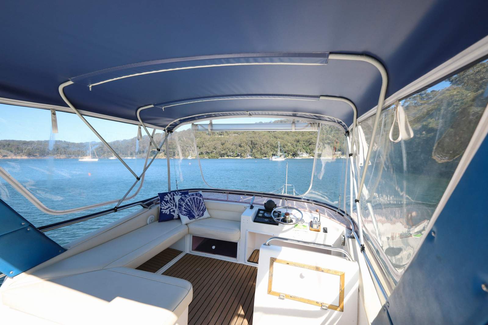 Used Resort 35 Cruiser for Sale | Boats For Sale | Yachthub