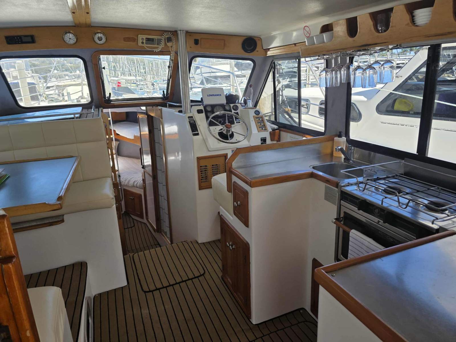 Used Resort 35 Cruiser for Sale | Boats For Sale | Yachthub