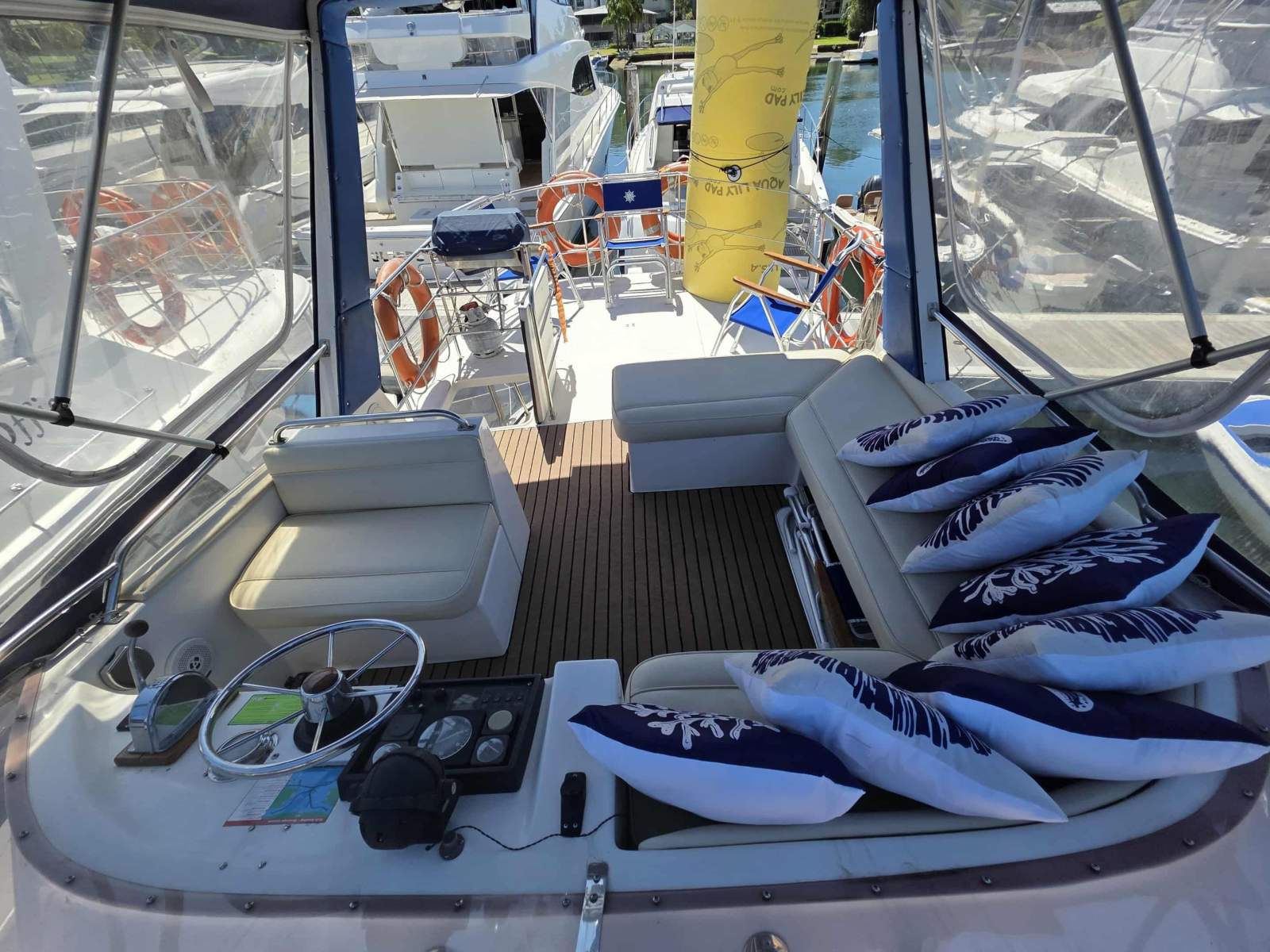 Used Resort 35 Cruiser for Sale | Boats For Sale | Yachthub