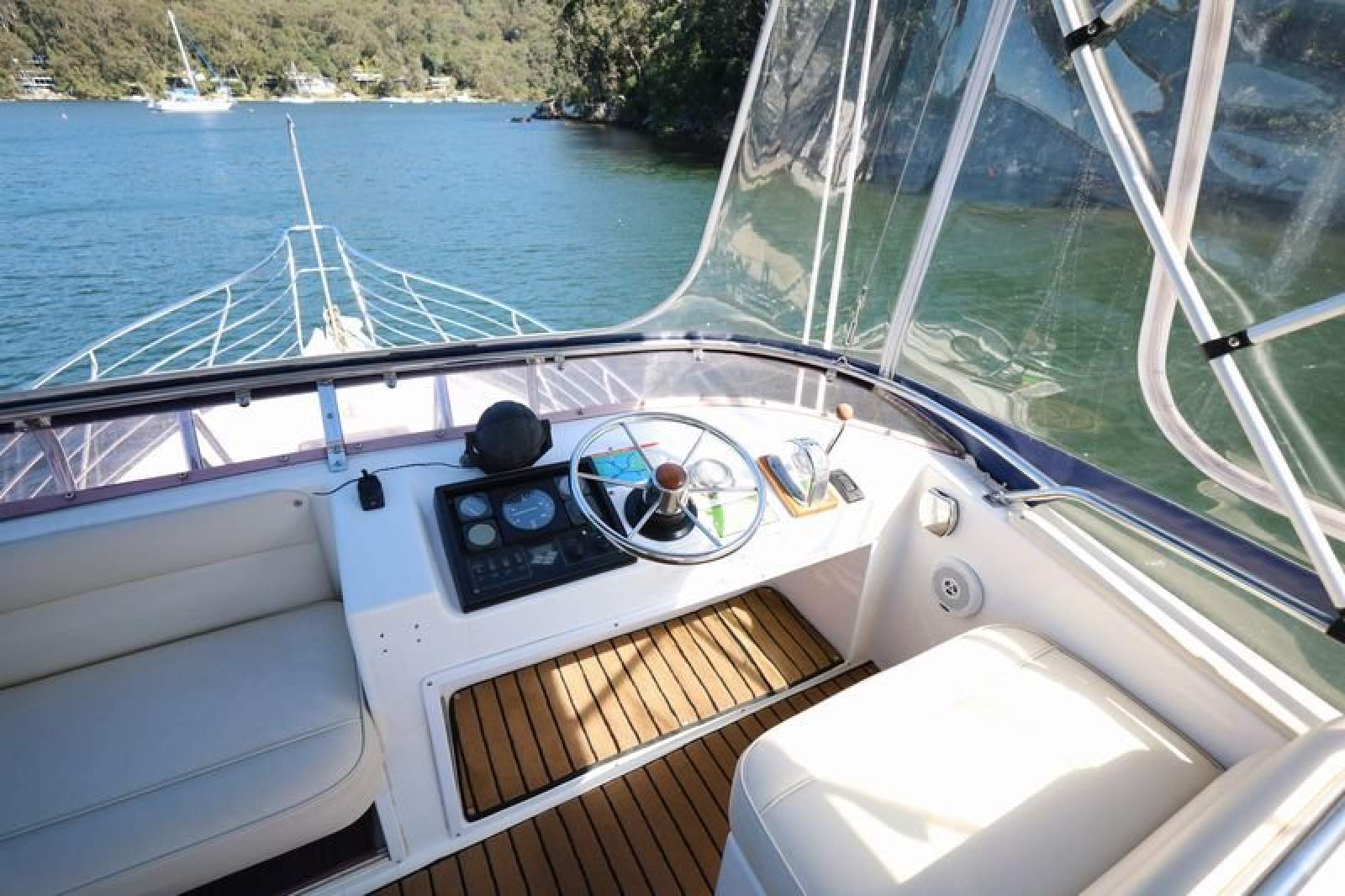 Used Resort 35 Cruiser for Sale | Boats For Sale | Yachthub
