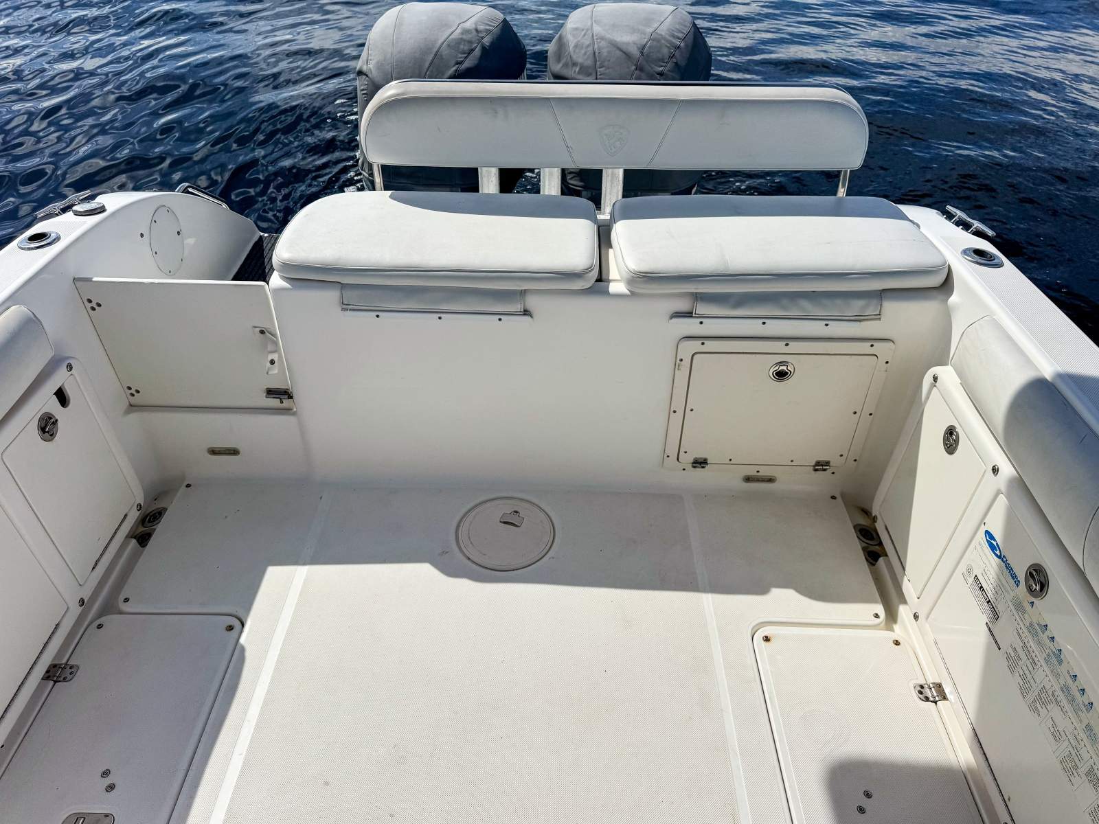 Century 2600 Walkaround For Sale | Oceaneer Marine