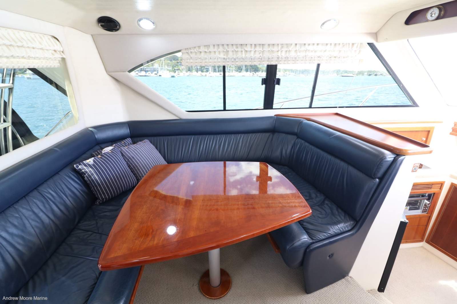 Used Riviera 3350 for Sale | Boats For Sale | Yachthub