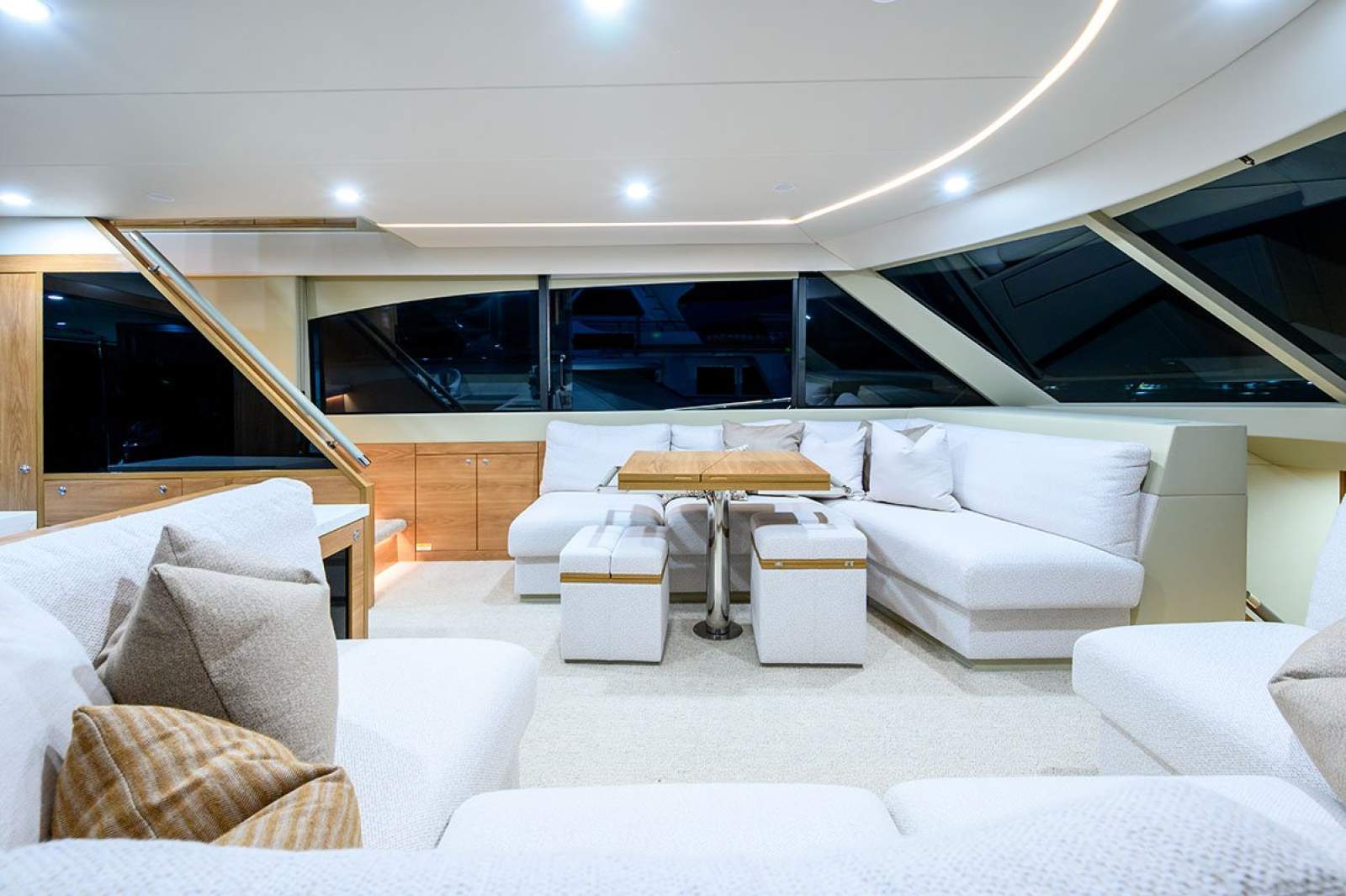 Used Maritimo M60 Cruising Motoryacht Black Edition 2025 for Sale ...