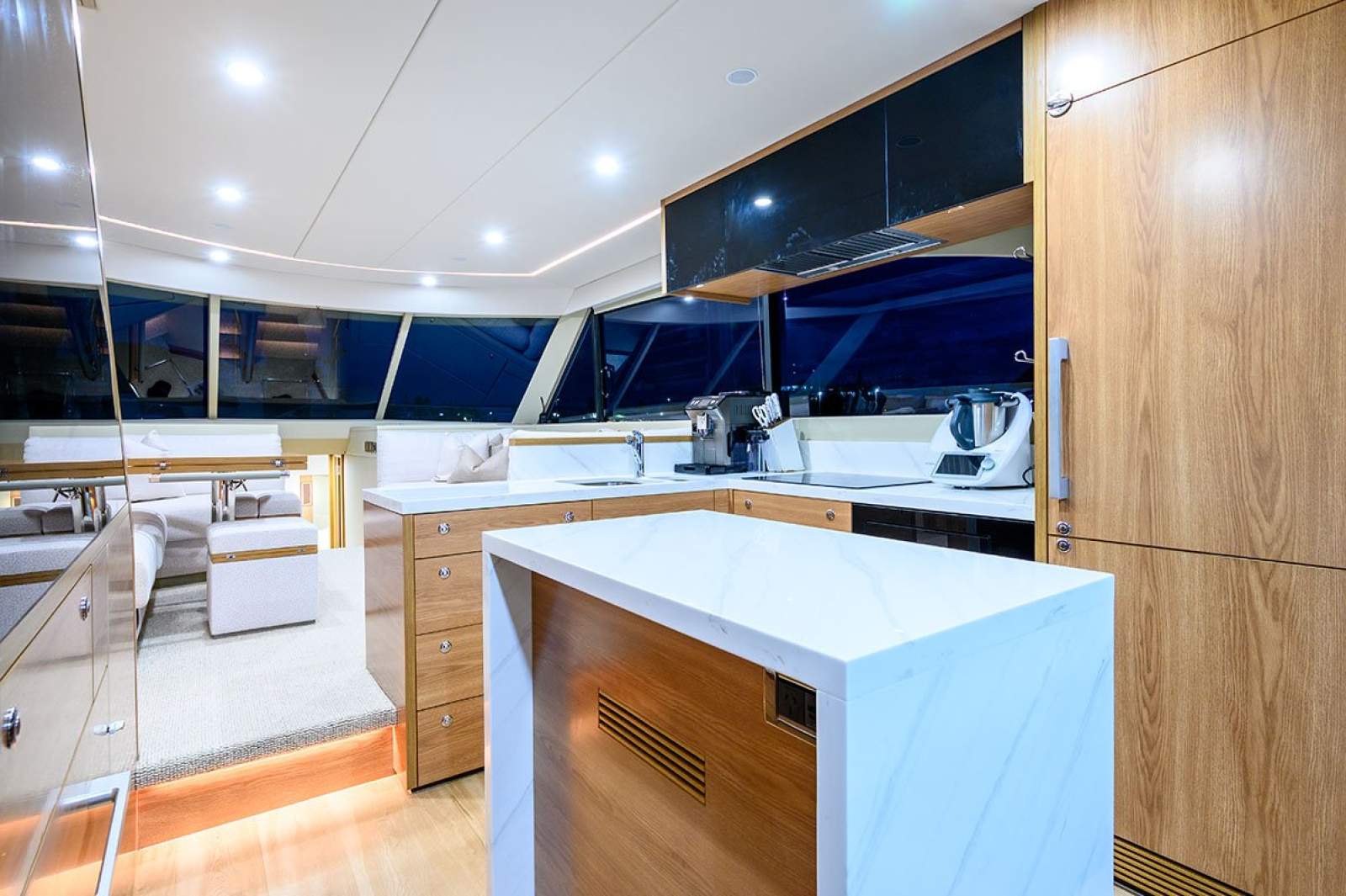 Maritimo M60 Cruising Motoryacht 2025 Black Edition For Sale | Lifetime ...