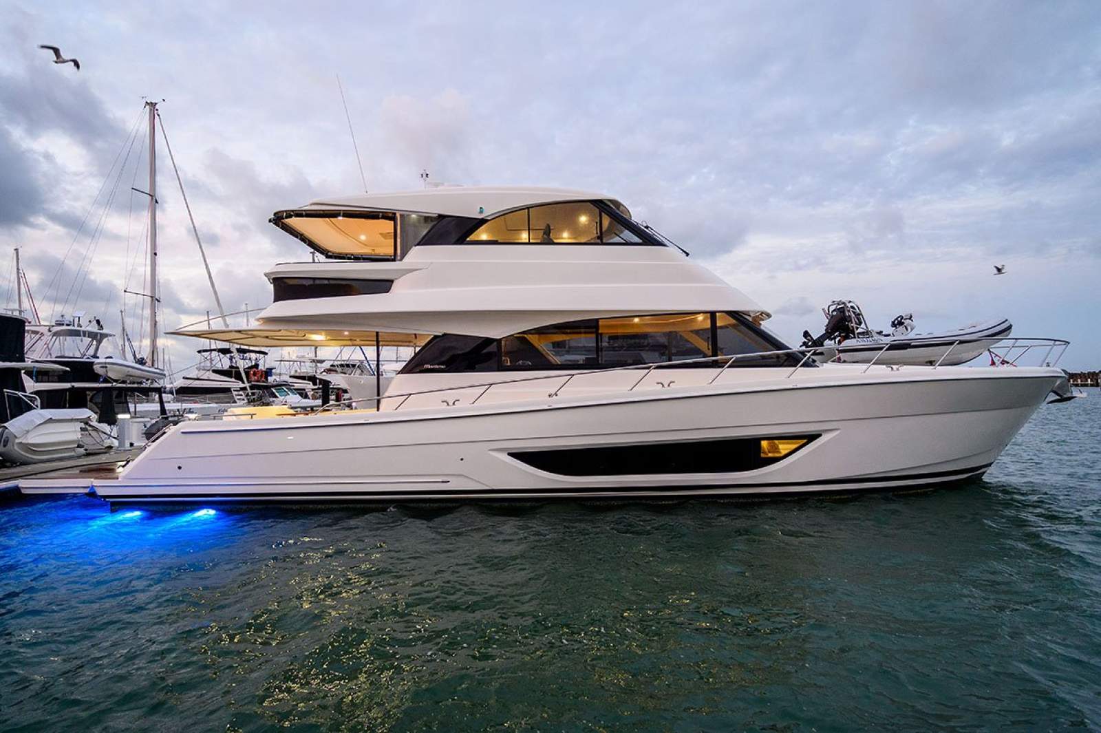 Maritimo M60 Cruising Motoryacht 2025 Black Edition For Sale | Lifetime ...