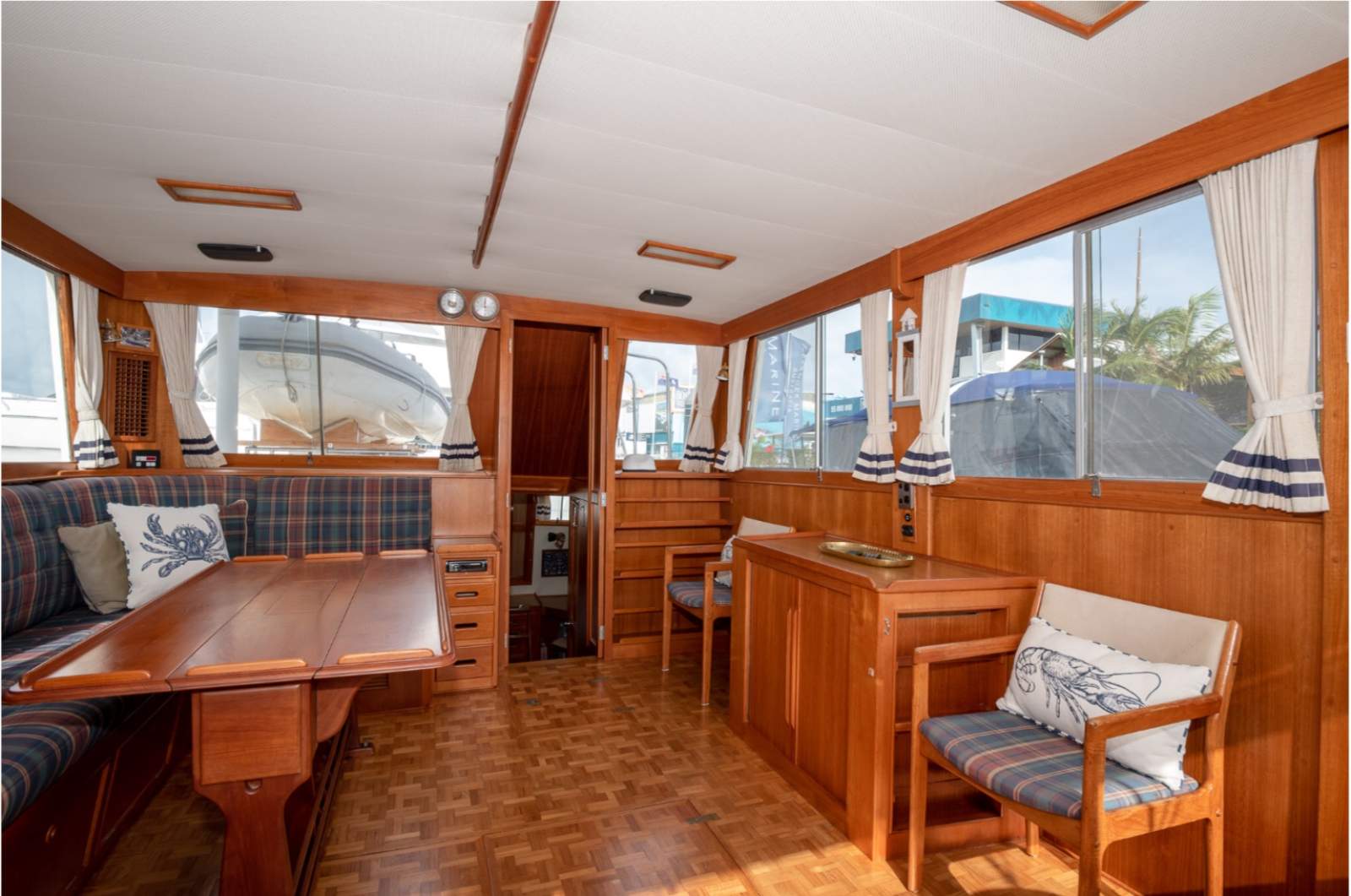 Used Grand Banks 46 Classic Luxury Cruiser/liveaboard for Sale | Boats ...