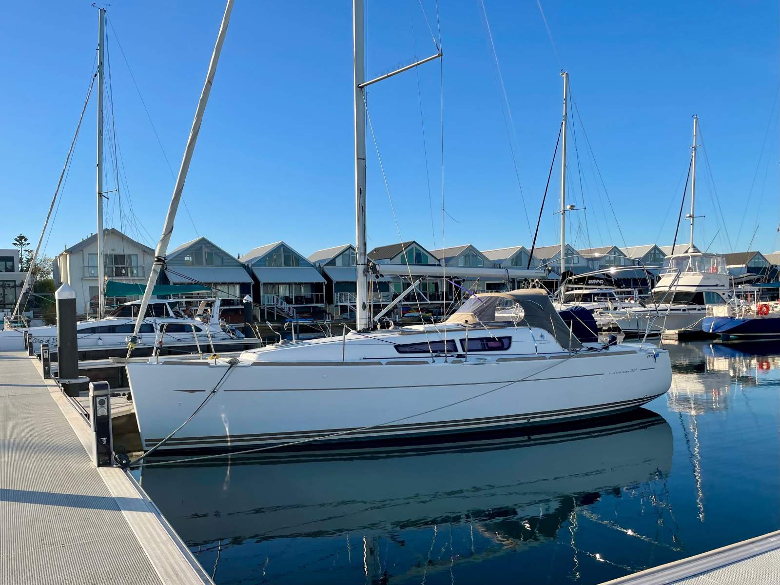 Used Jeanneau Sun Odyssey 33i 2013 Immaculate Condition for Sale ...