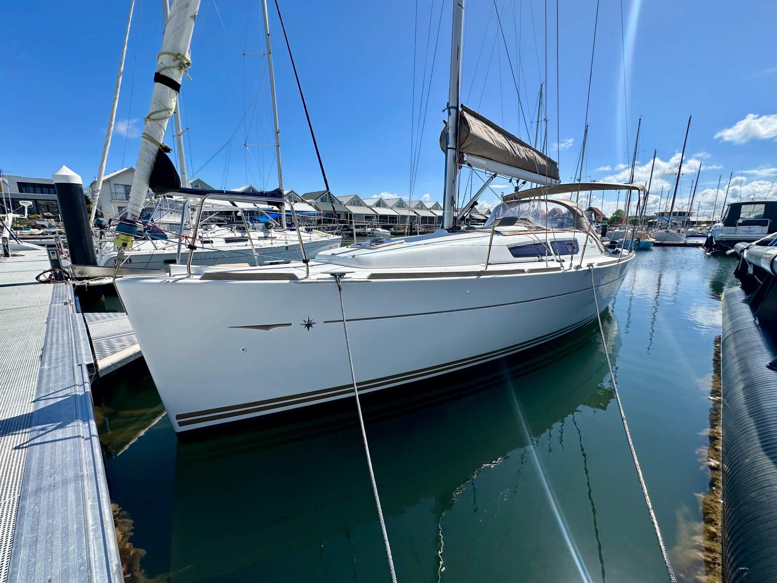 Used Jeanneau Sun Odyssey 33i 2013 Immaculate Condition for Sale ...