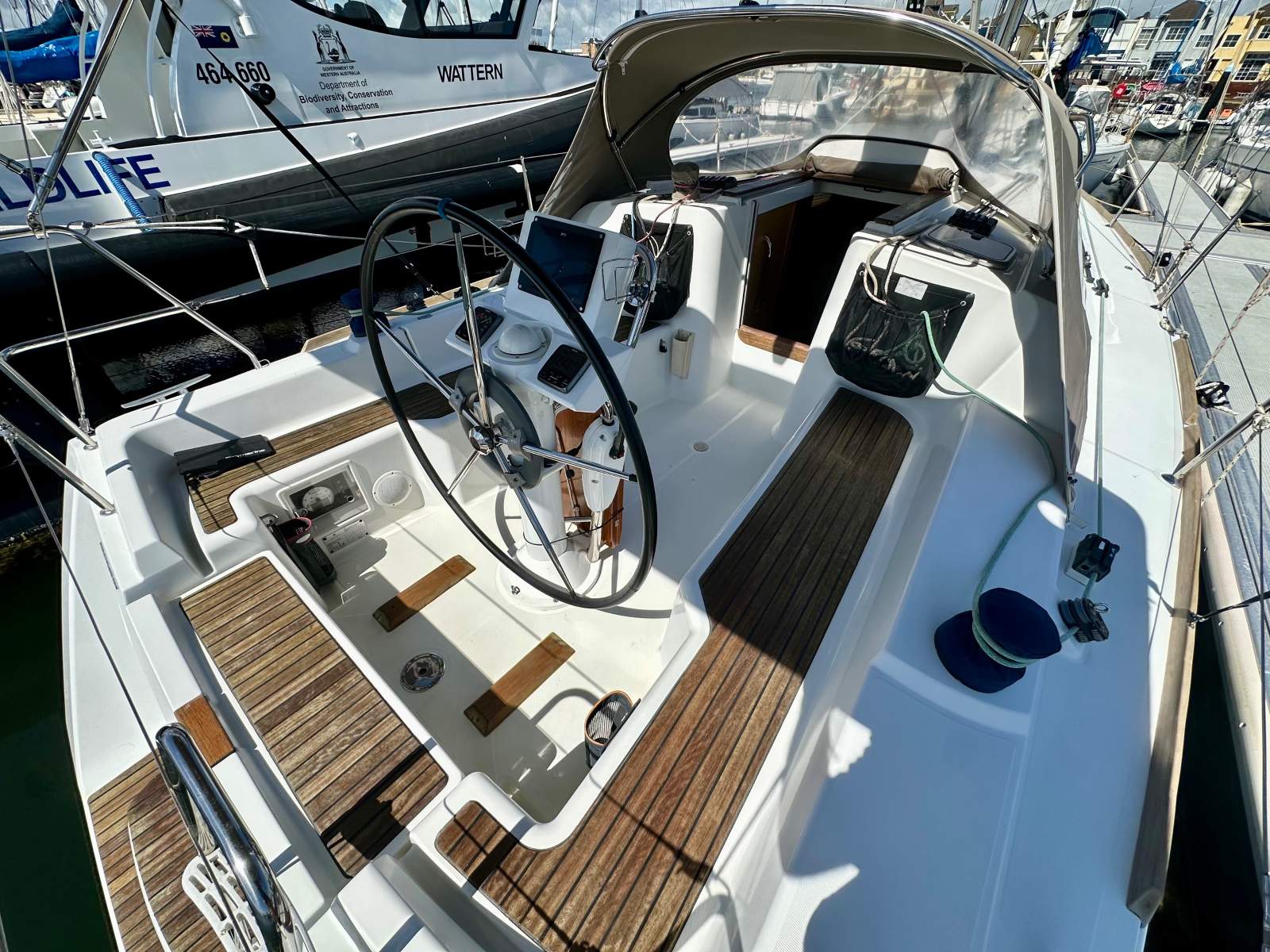 Used Jeanneau Sun Odyssey 33i 2013 Immaculate Condition for Sale ...