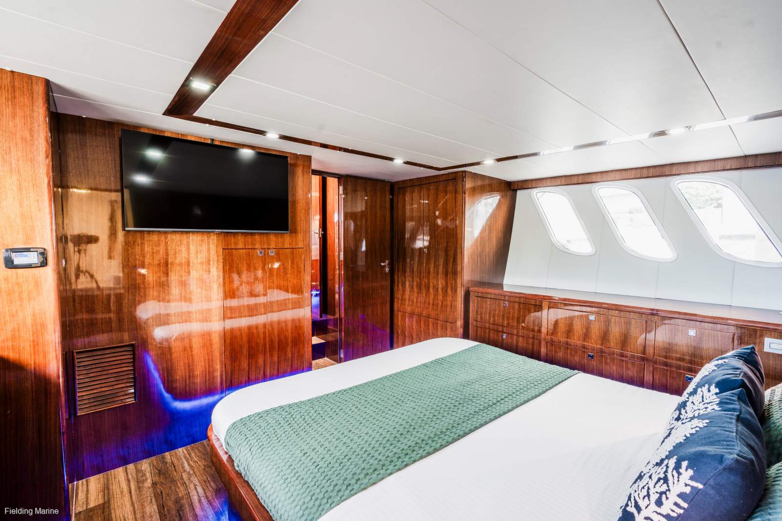 Used Island Gypsy 650 Motor Yacht for Sale | Boats For Sale | Yachthub