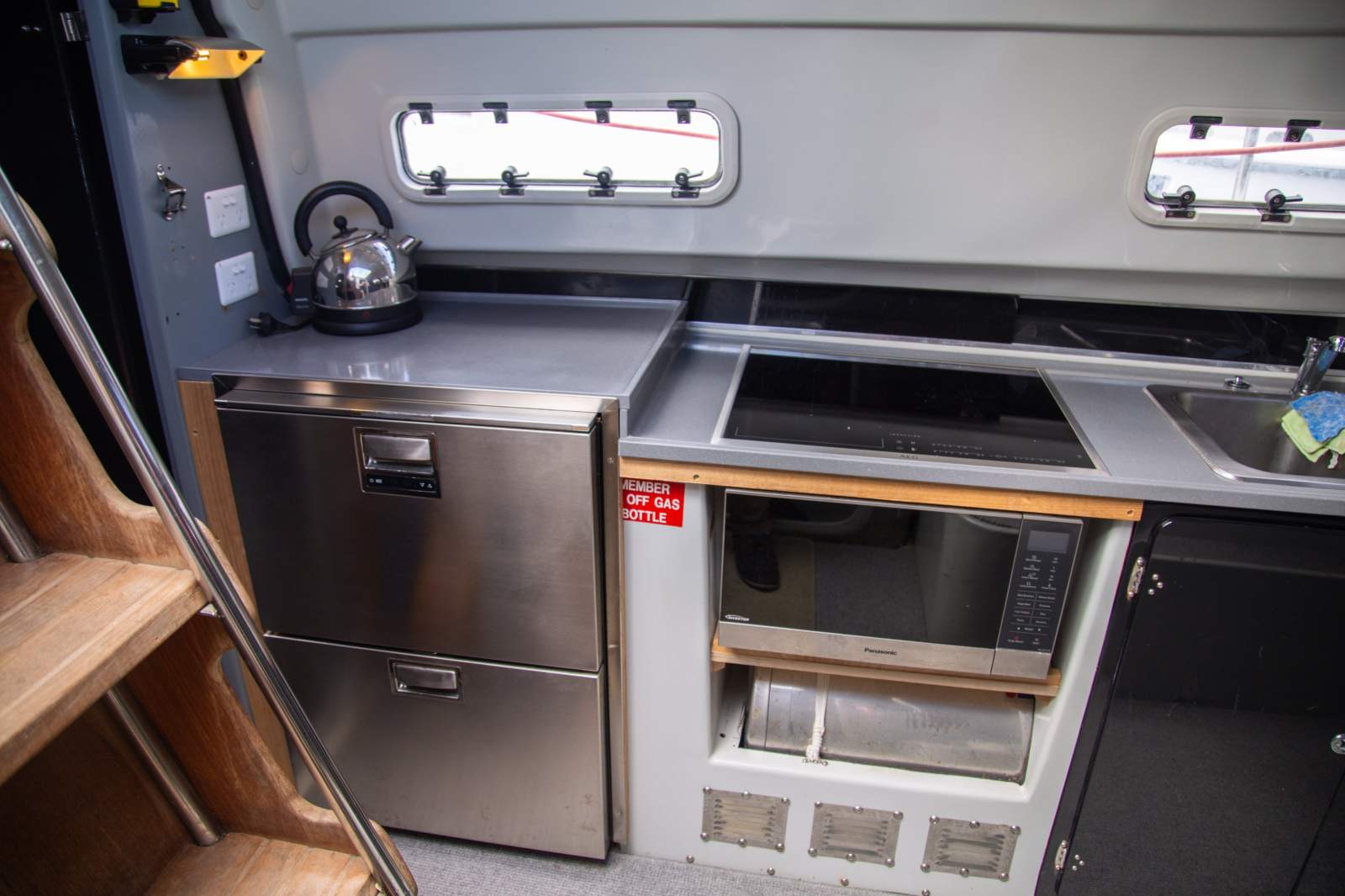 Macgregor 65 Pilothouse EXTENSIVELY UPGRADED, SUPERB PERFORMANCE ...