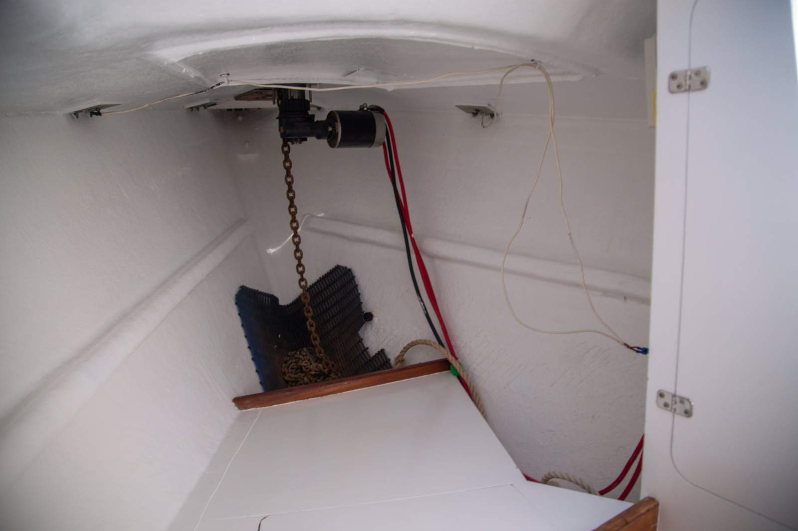 Used Sailmaster 845 Excellent Condition, Superbly Upgraded! for Sale ...