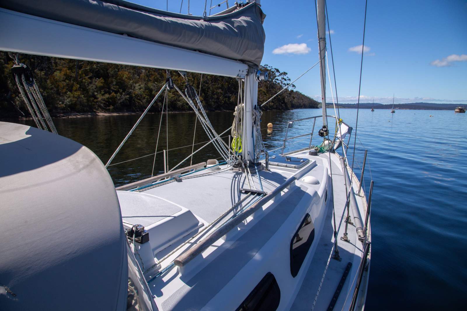 Used Sailmaster 845 Excellent Condition, Superbly Upgraded! for Sale ...