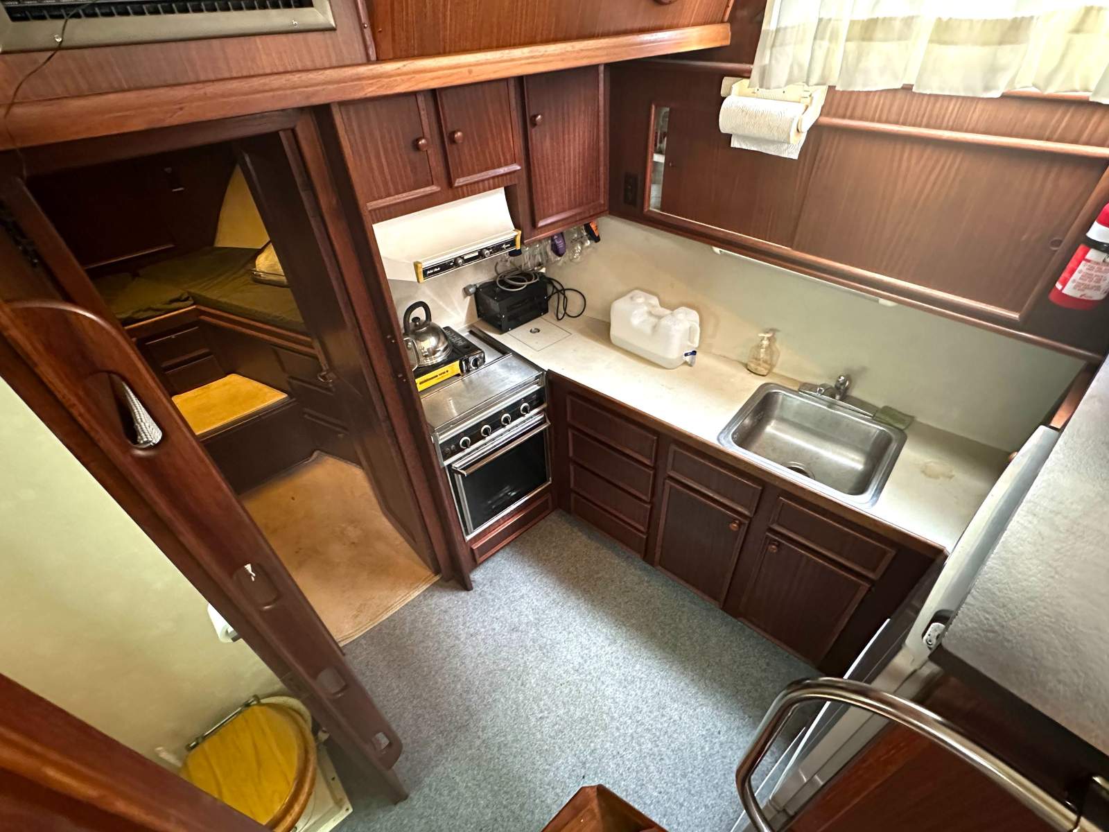 Used Hatteras 42 for Sale | Boats For Sale | Yachthub