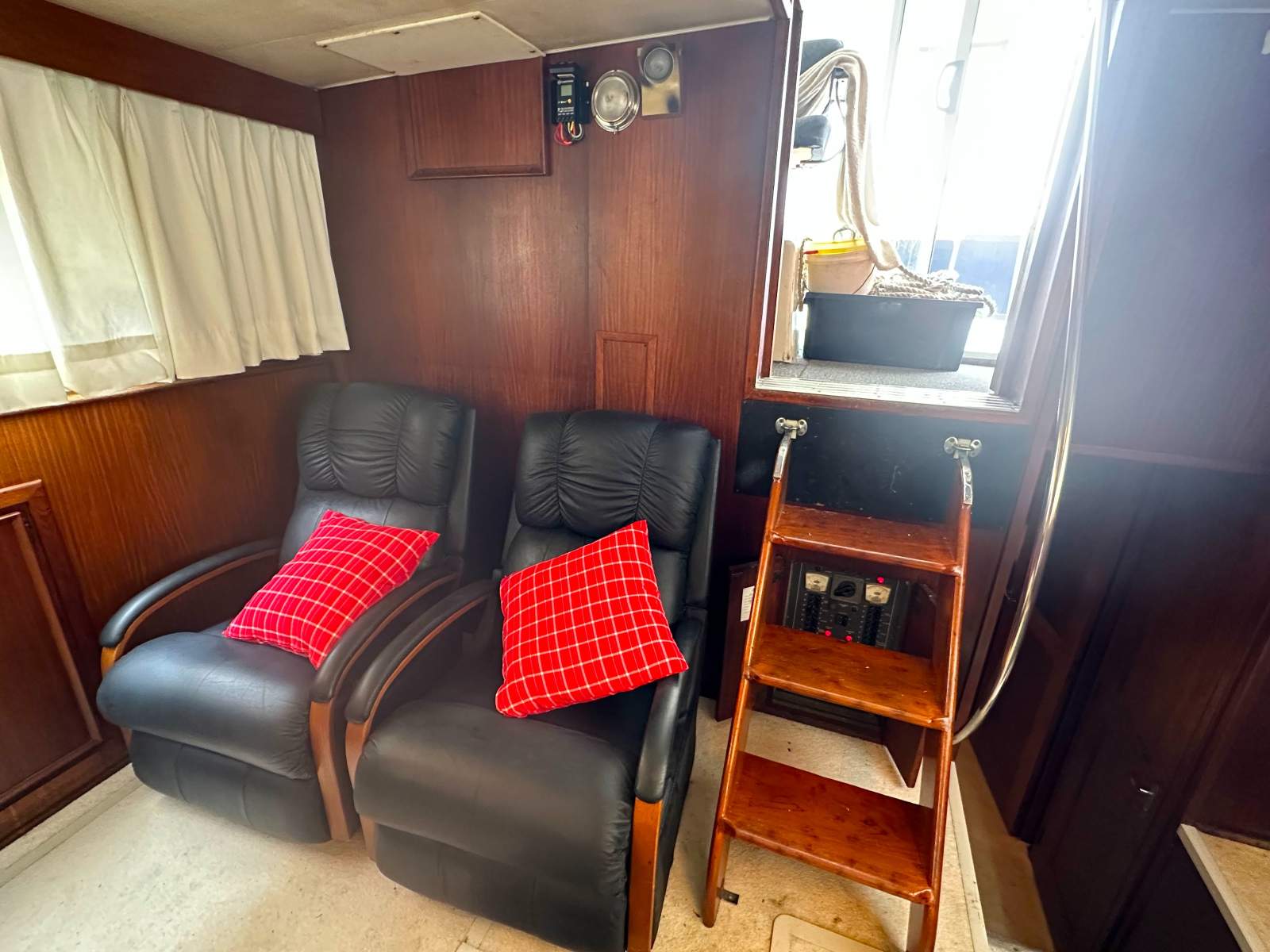 Used Hatteras 42 for Sale | Boats For Sale | Yachthub