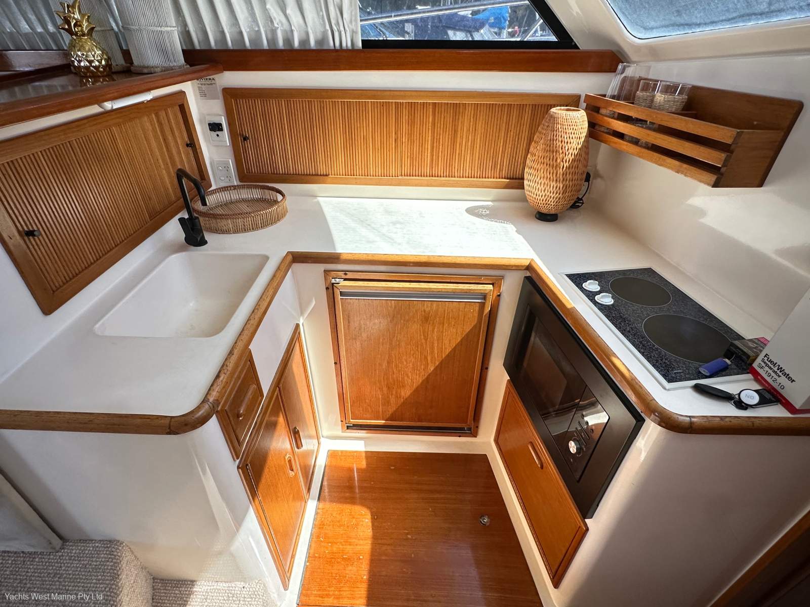 Used Riviera 41 Flybridge 39 Extended To 41 " Rebuilt Engines " for ...