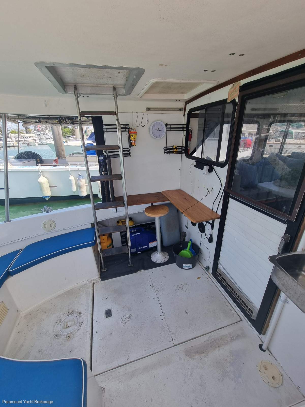 Cuddles 30 Flybridge Cruiser For Sale | Paramount International Yacht ...