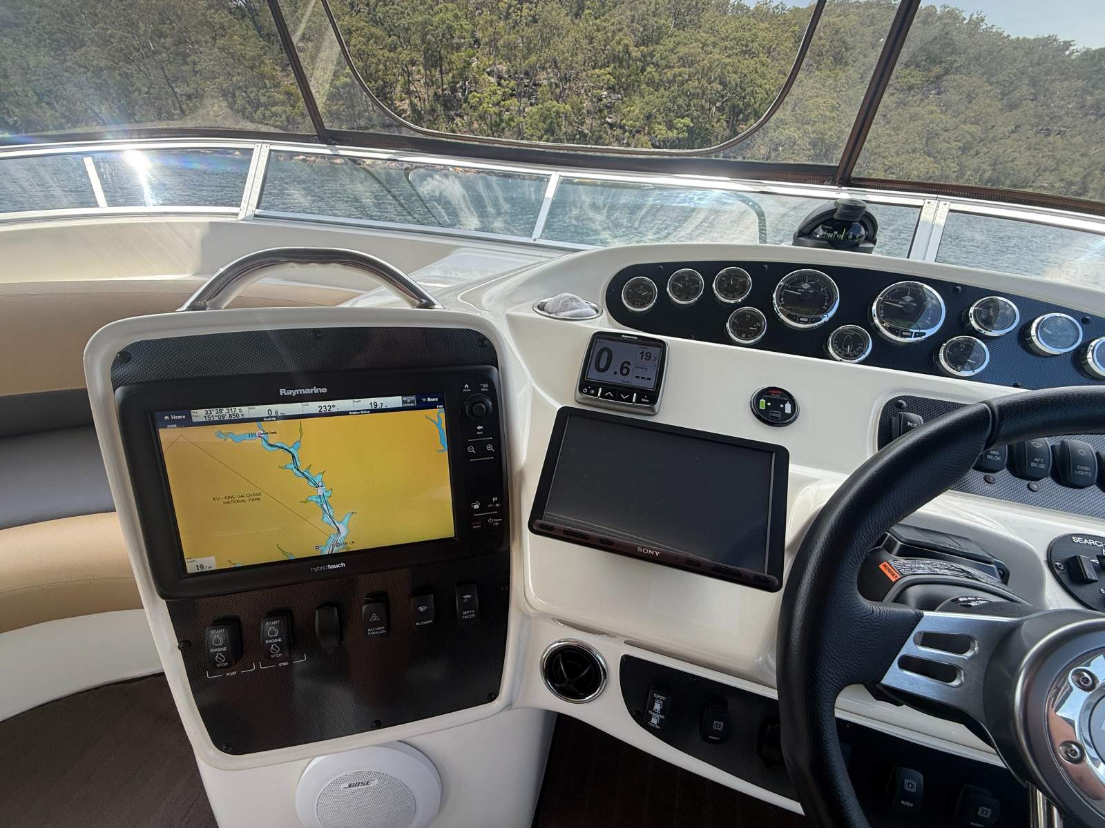 Used Meridian 411 Flybridge for Sale | Boats For Sale | Yachthub