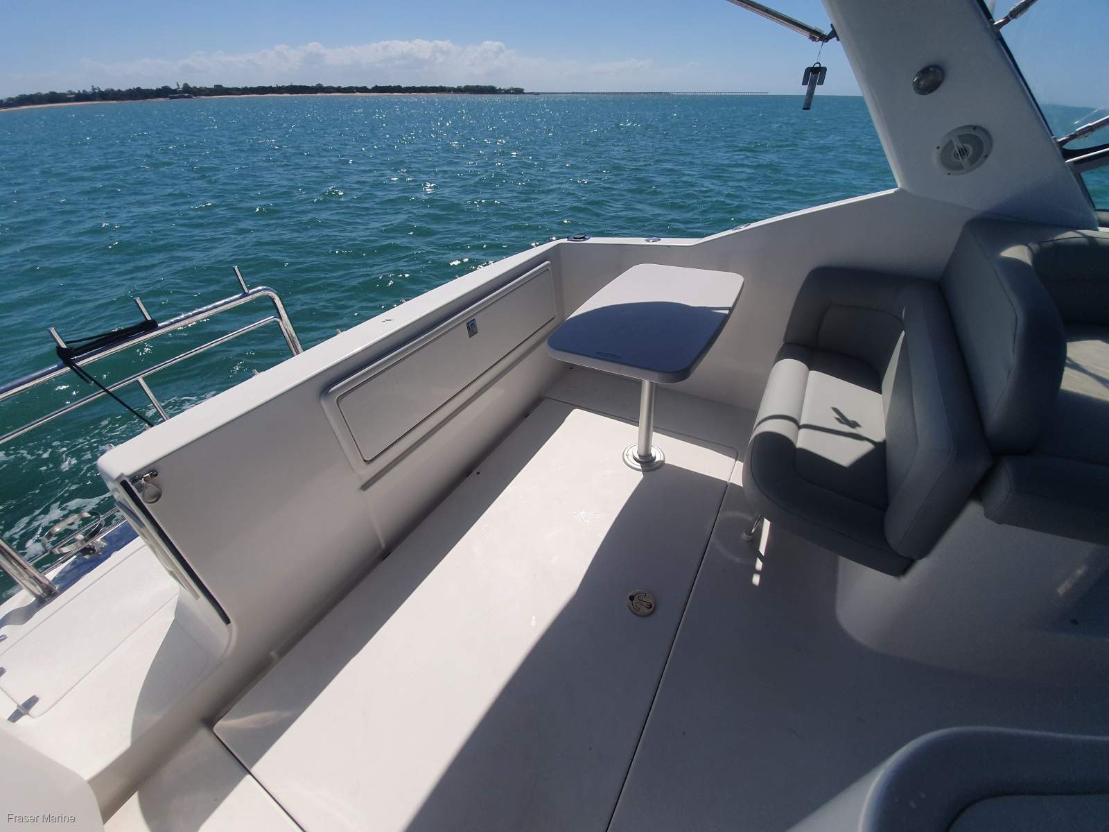 Used Mustang 3200 Wide Body Sports Cruiser for Sale | Boats For Sale ...