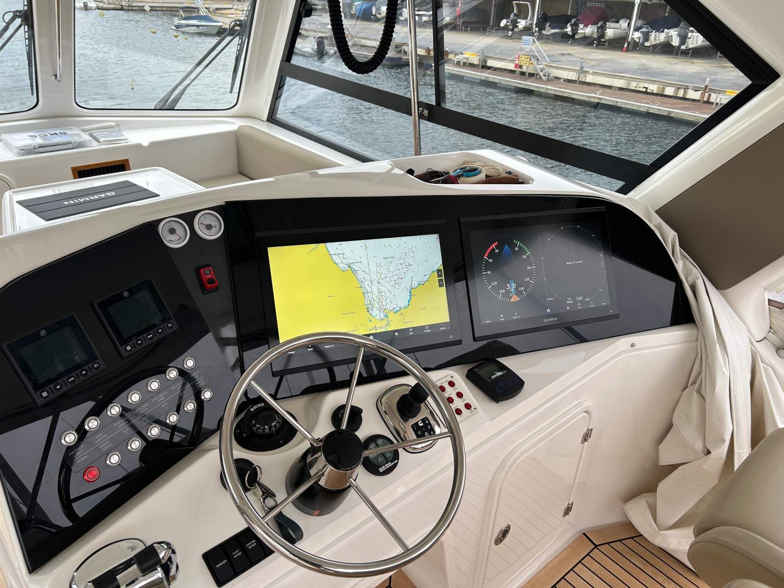 Used Caribbean 49 Flybridge Cruiser for Sale | Boats For Sale | Yachthub