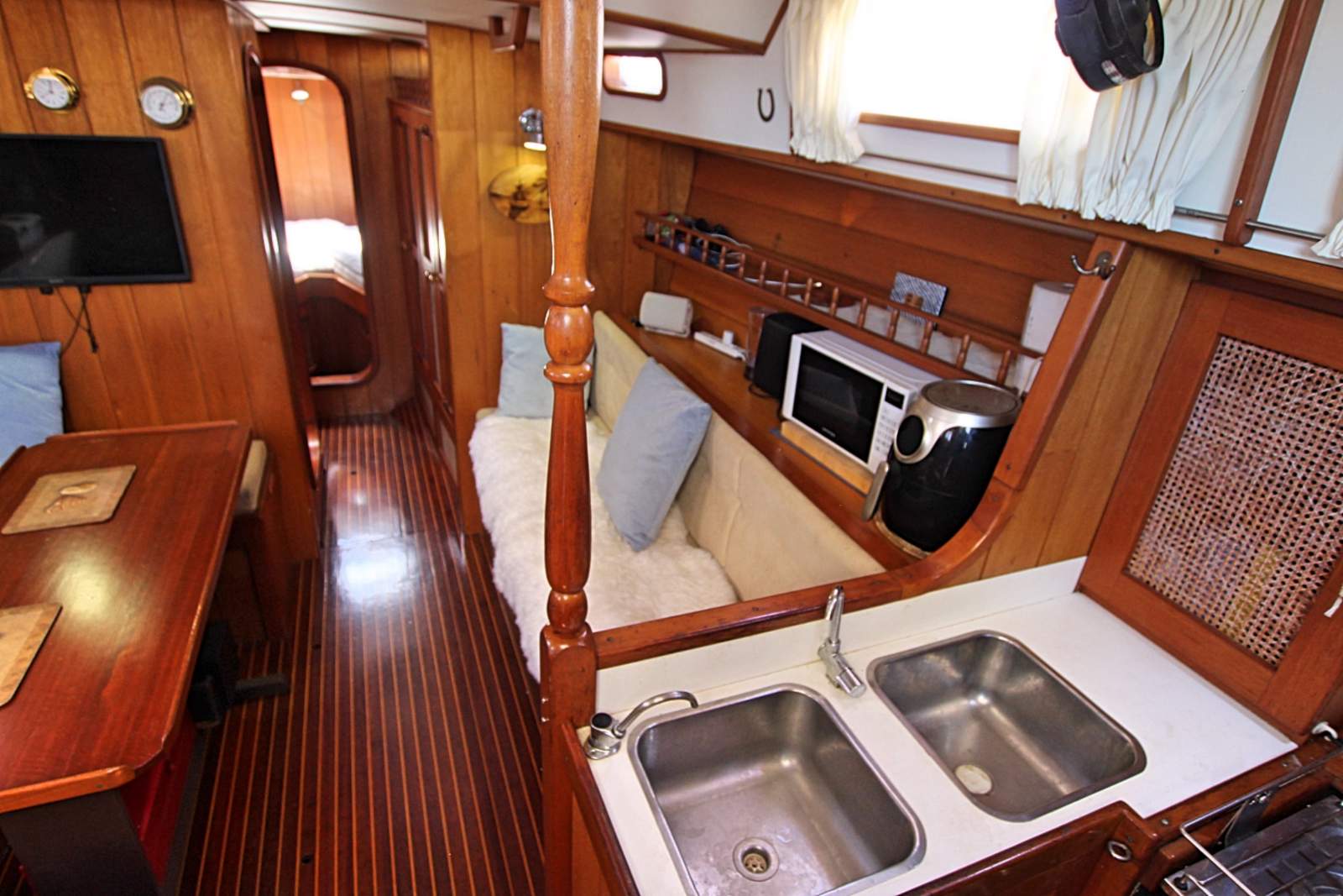 Used Roberts 47 Steel Ketch Roberts Mauritius Extended for Sale ...