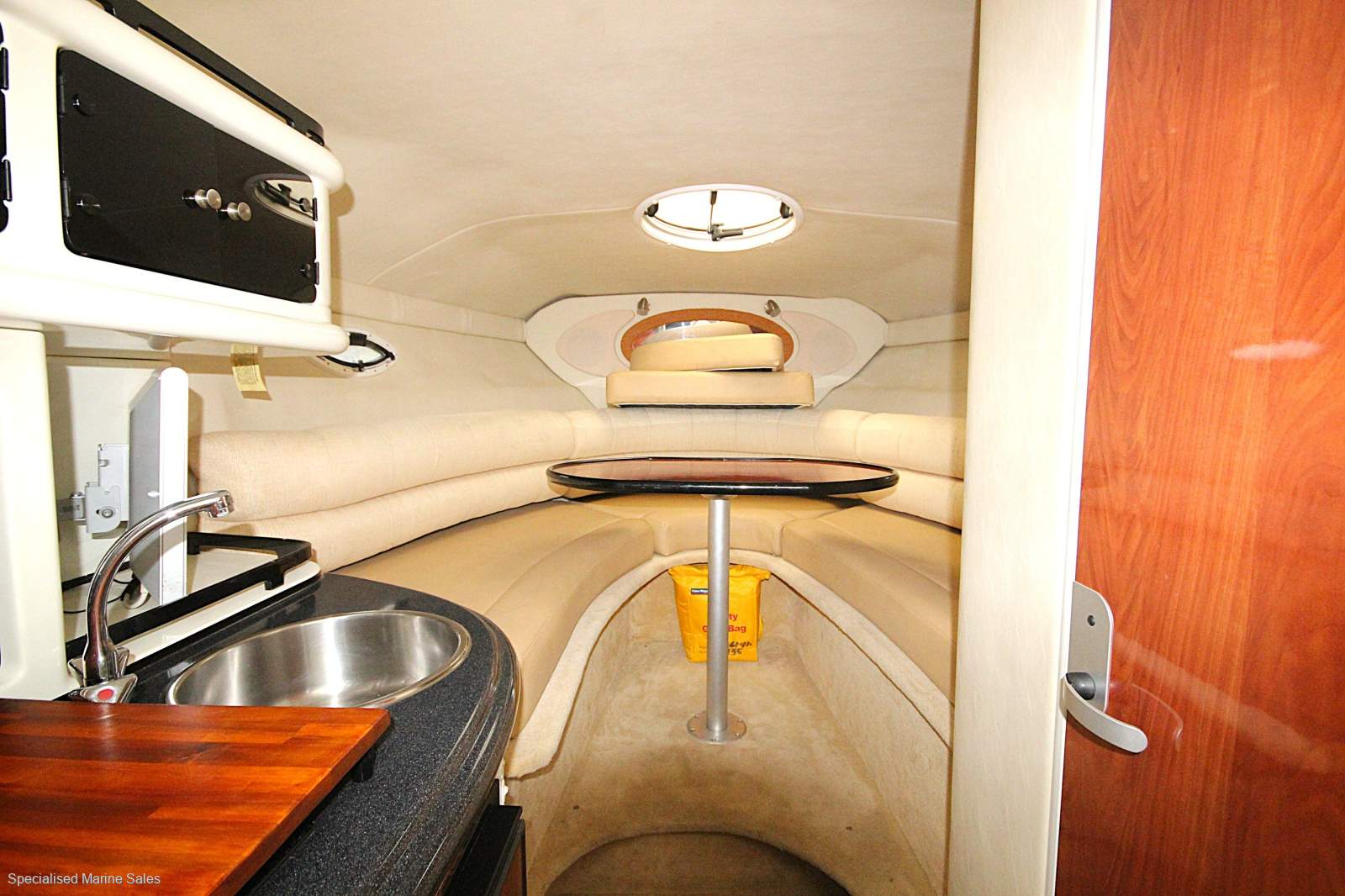Monterey 270 CR *** FANTASTIC FAMILY BOATING *** $ 65,000 *** For Sale ...