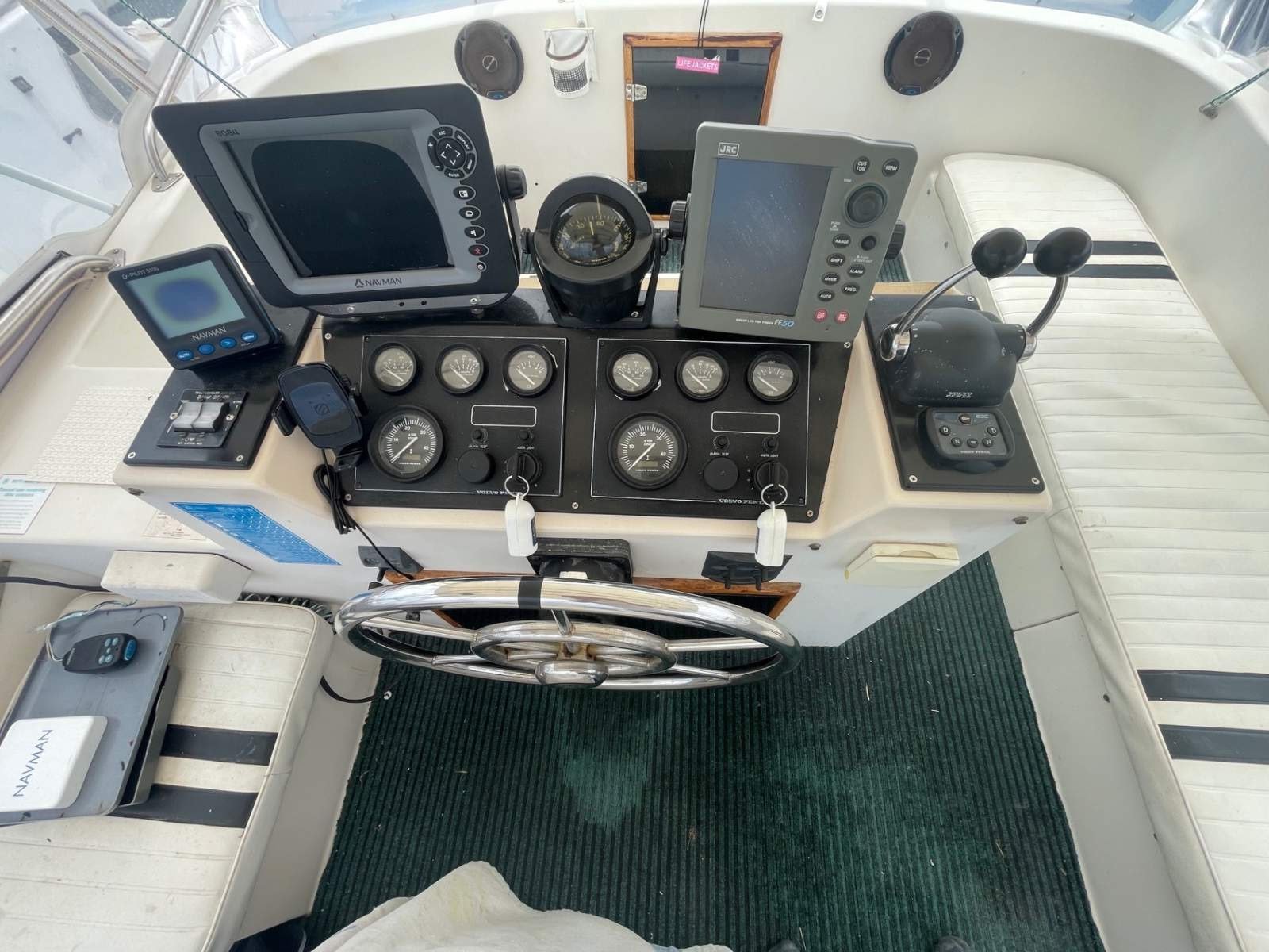 Used Riviera 34 Flybridge Cruiser for Sale | Boats For Sale | Yachthub