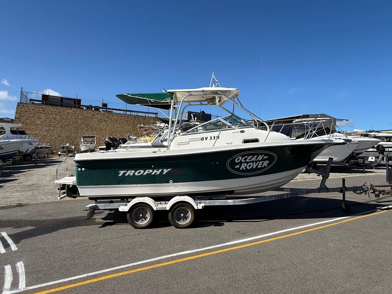 Trophy 2052 Walkaround 2.0L Diesel Mercruiser/Cummings 559hrs For Sale ...