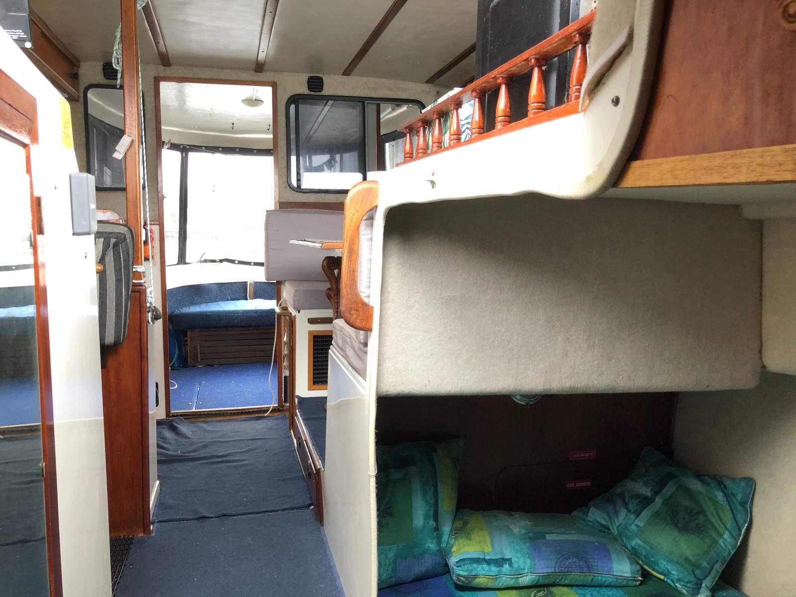 Used Cuddles 30 Sedan Fibglass Diesel Last Survey 2025 (sydney Harbour ...
