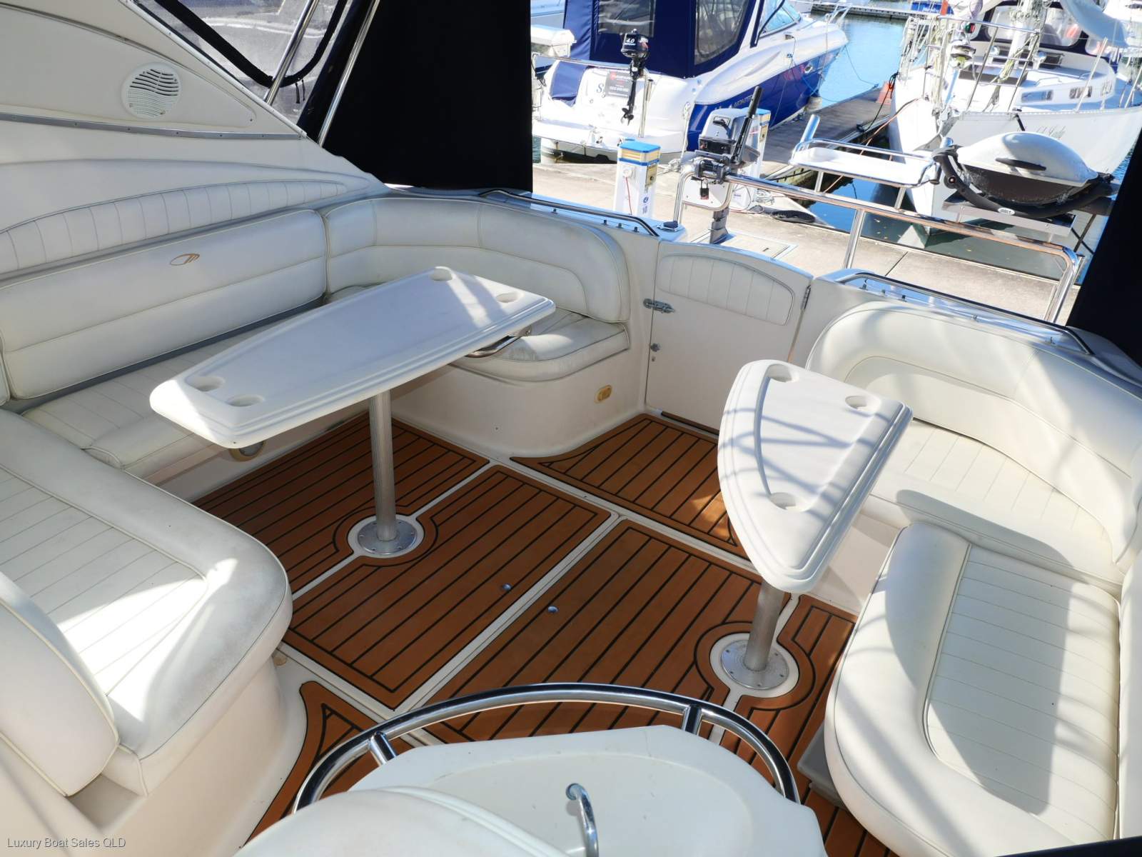 Used Maxum 4100 Sports Cruiser for Sale | Boats For Sale | Yachthub