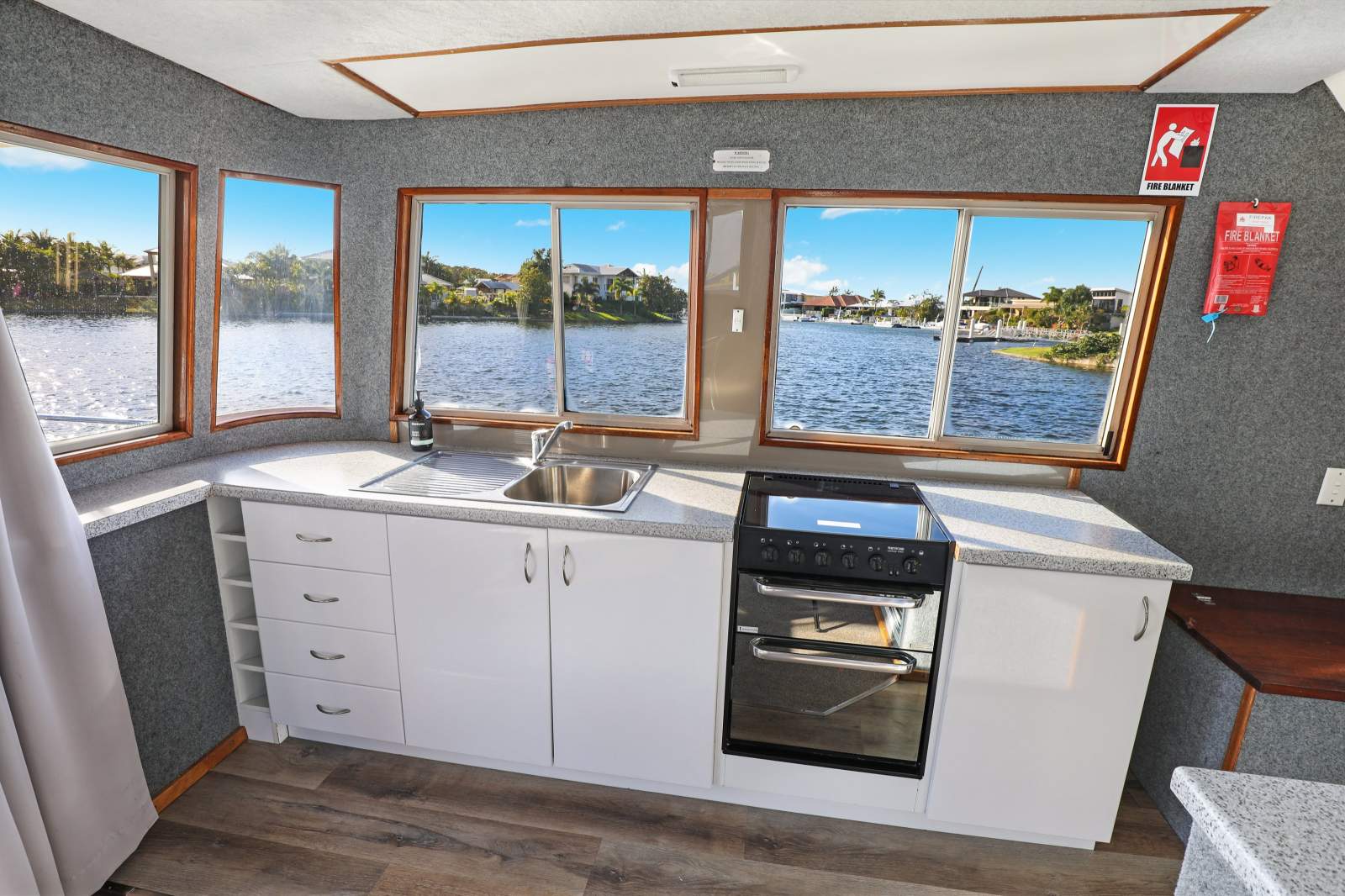 Used Caloundra Houseboats Coher 45 Plus Business Wiwo for Sale ...