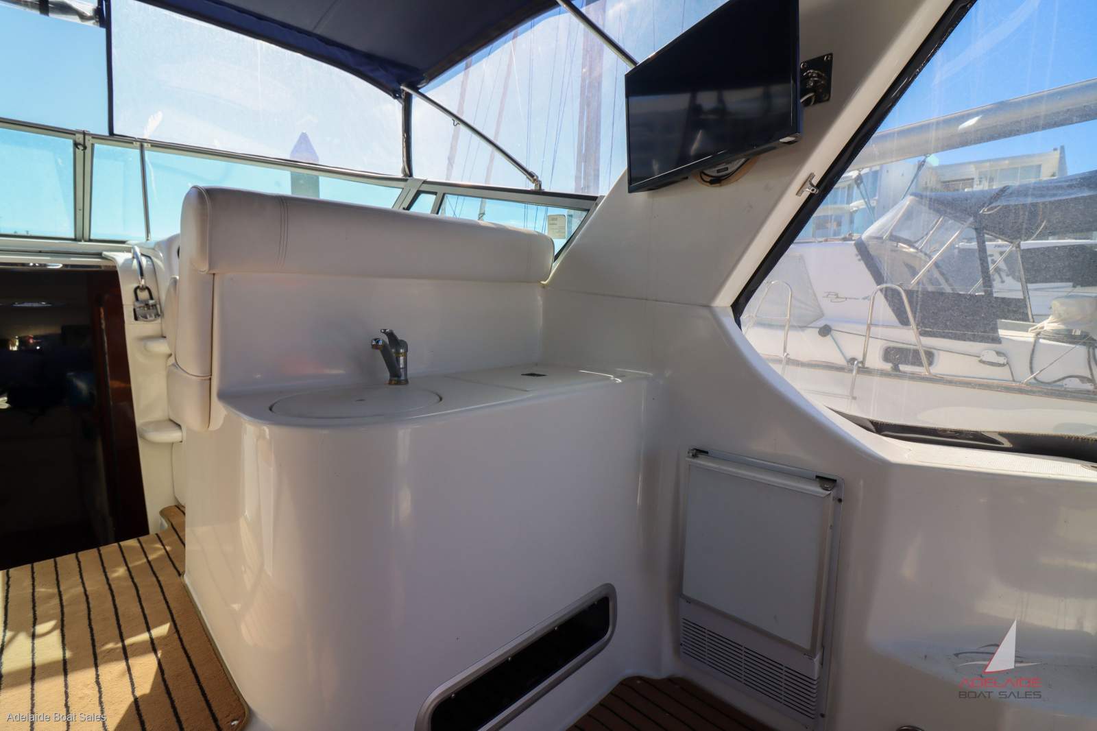 Used Mustang 3800 Le Sportscruiser for Sale | Boats For Sale | Yachthub