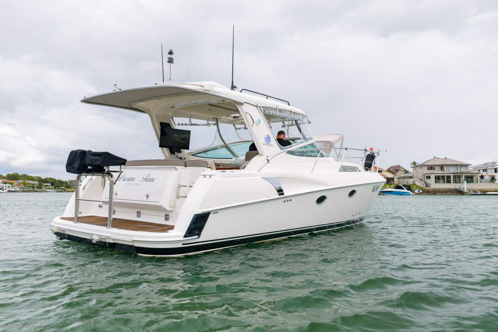 Used Riviera M360 Sportscruiser for Sale | Boats For Sale | Yachthub