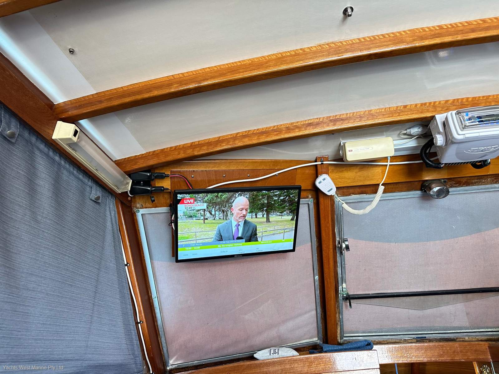 Used Fury 32 Flybridge Cruiser Repowered With Iveco 270 Hp for Sale ...