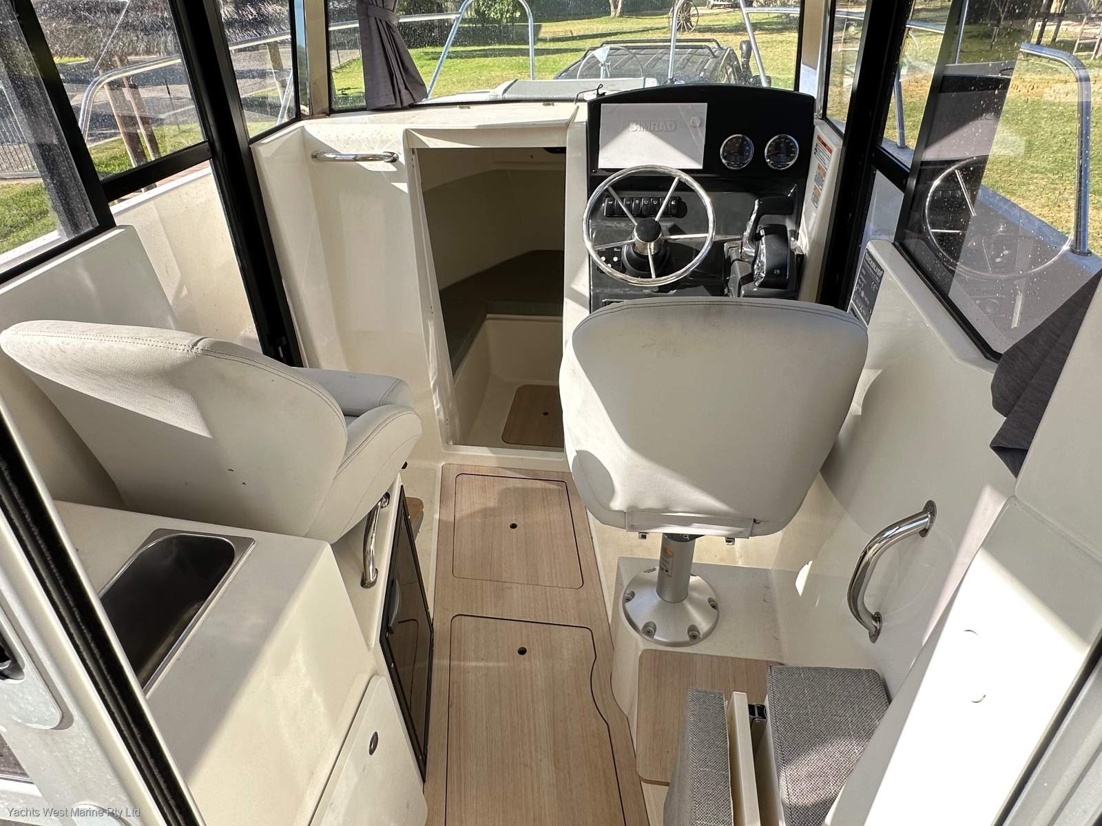 Arvor 705 Sportsfish For Sale | Yachts West Marine PTY LTD