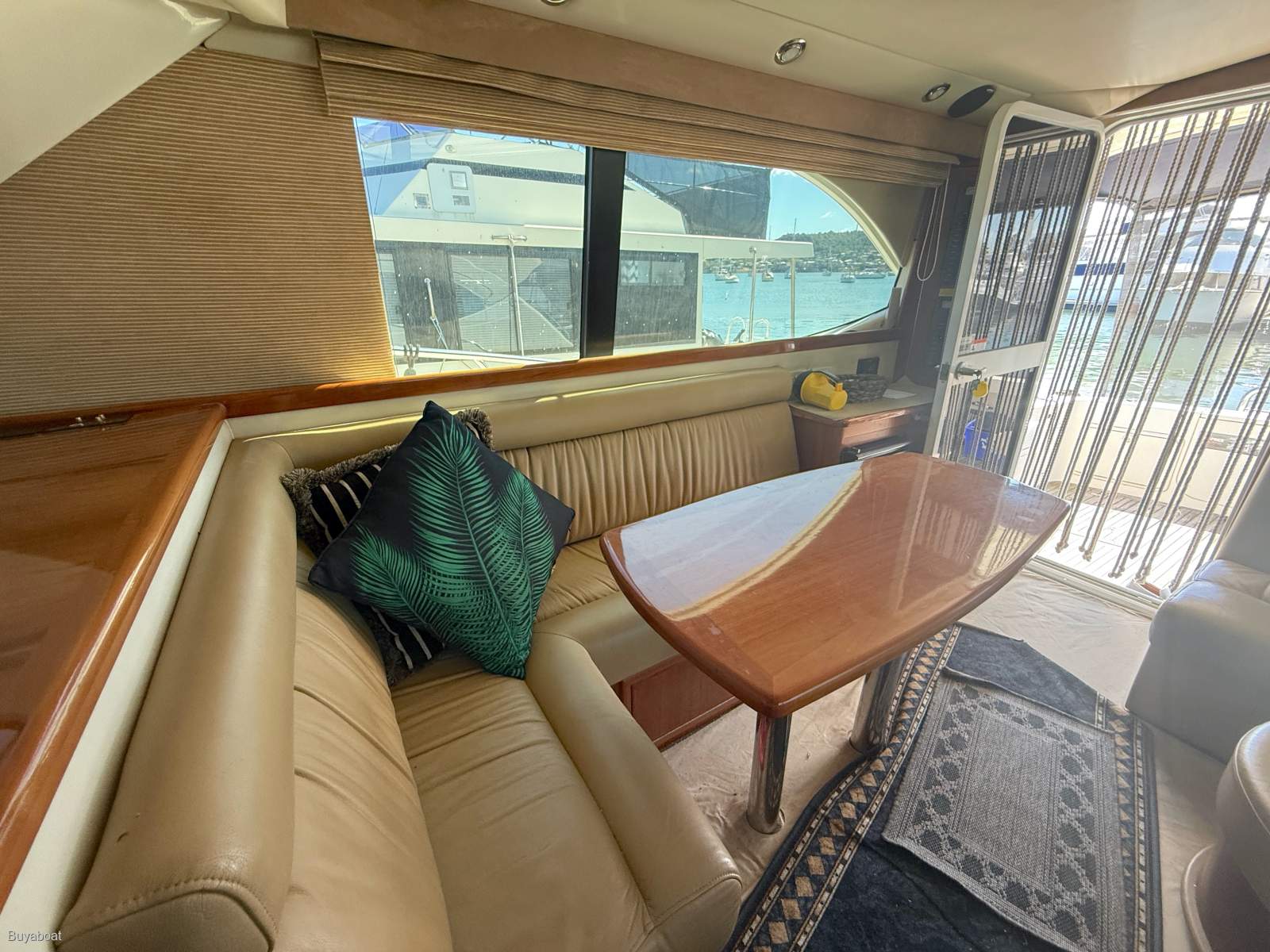 Used Riviera 37 Flybridge for Sale | Boats For Sale | Yachthub