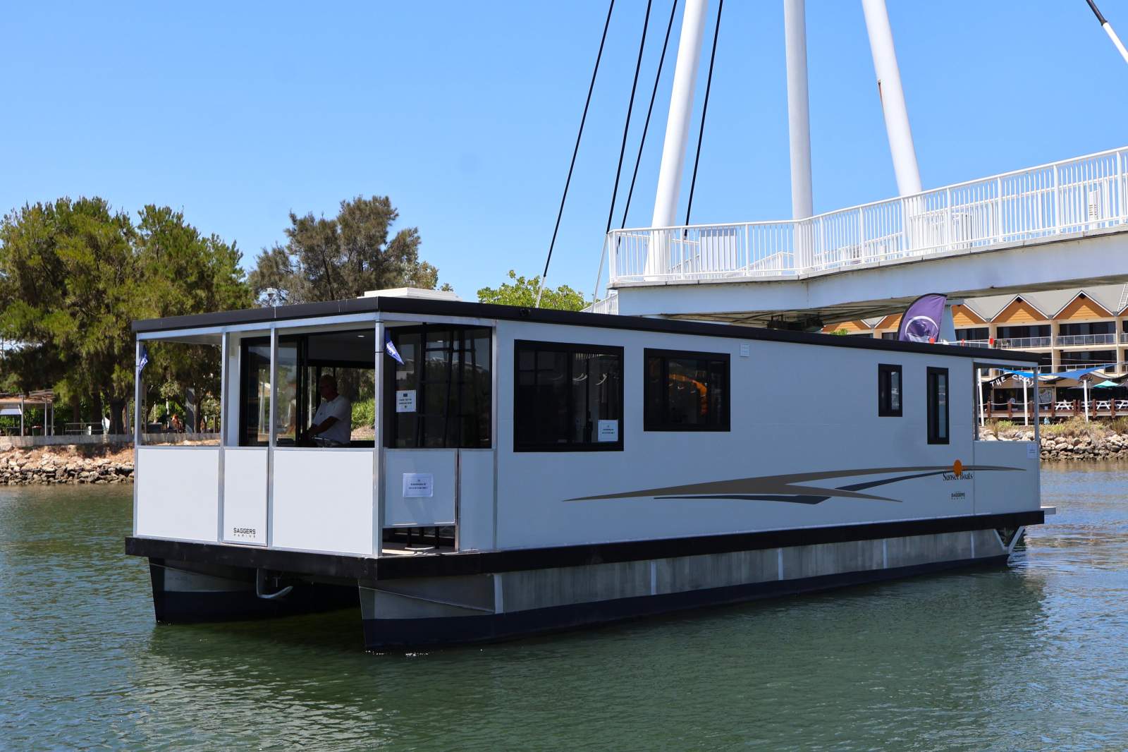Used Sunset Boats 12m Houseboat - Ready To Go! for Sale | Boats For ...